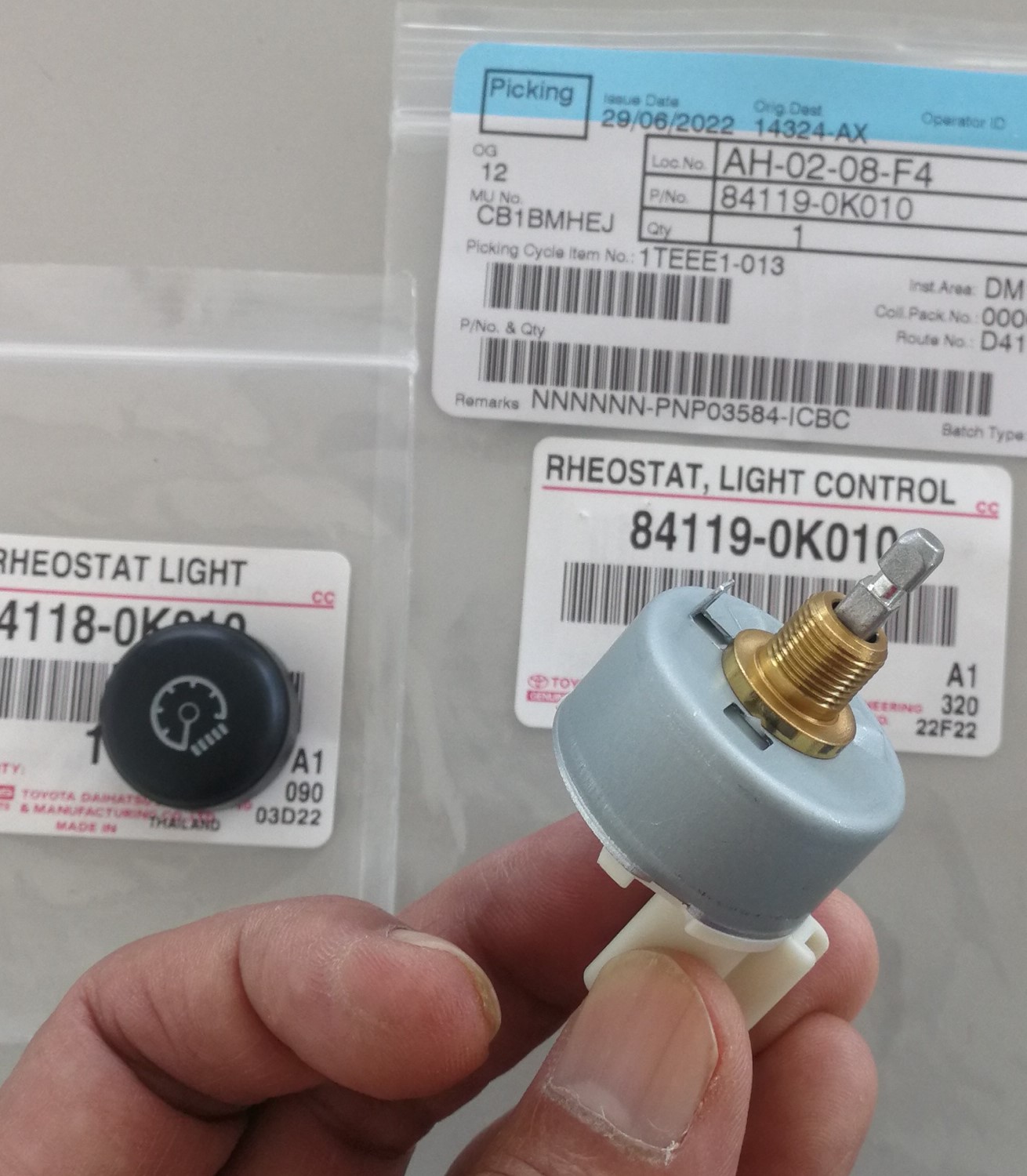 ส่งฟรี สวิทซ์หรี่ไฟหน้าปัด ดิมเมอร์ ตัวปรับแสงเรือนไมล์ TOYOTA FORTUNER ...