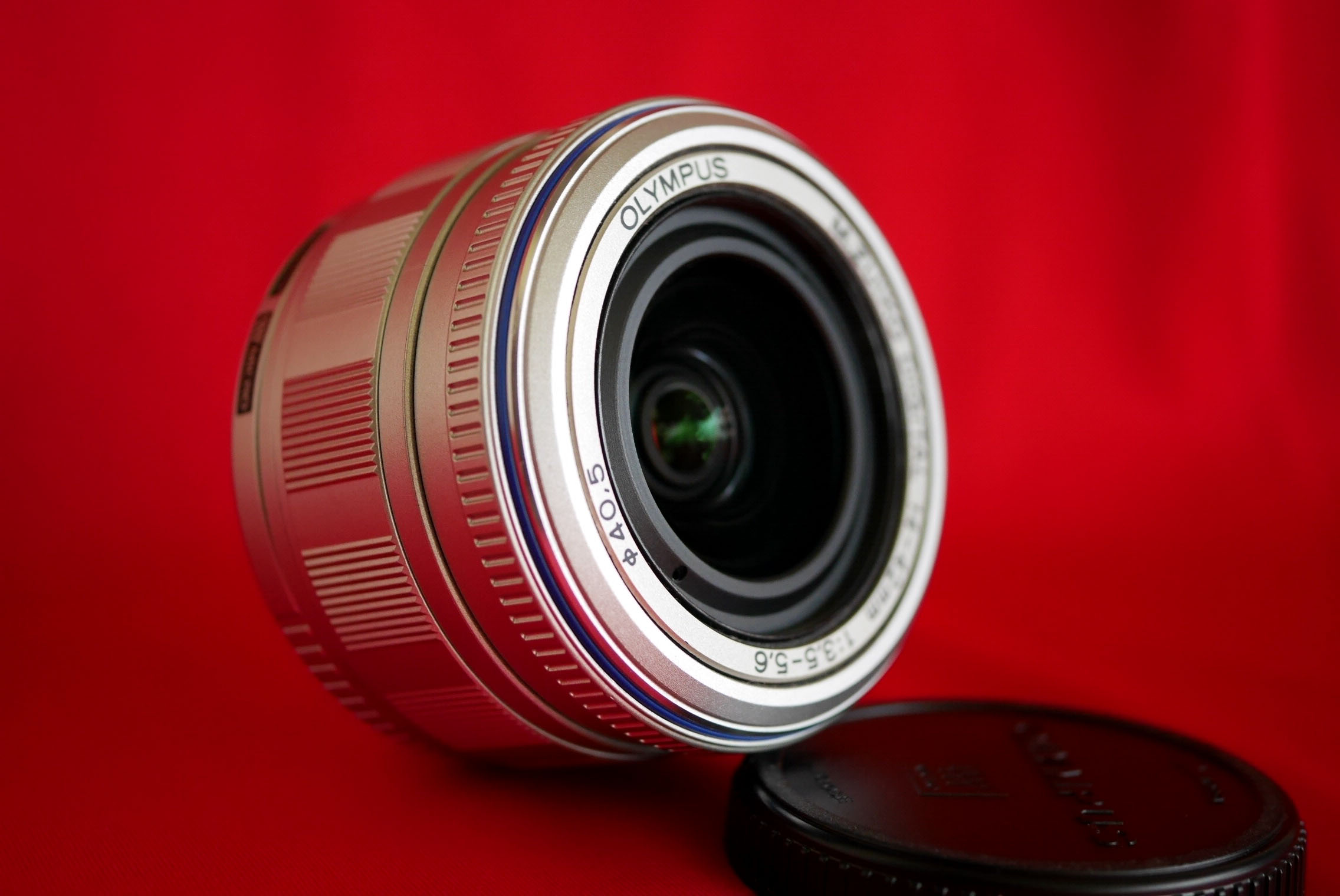 Olympus M.Zuiko Digital 14-42mm f3.5-5.6 L ED Lens, 14-42 mm F/3.5-5.6 ...