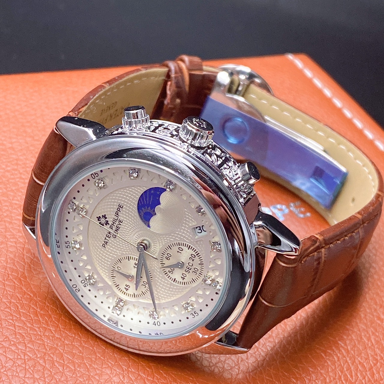 watchtime นาฬิกาแบรนหรู ระบบโครโนกราฟ กันน้ำได้ 100 มีวันที่ พร้อมกล่อง ...