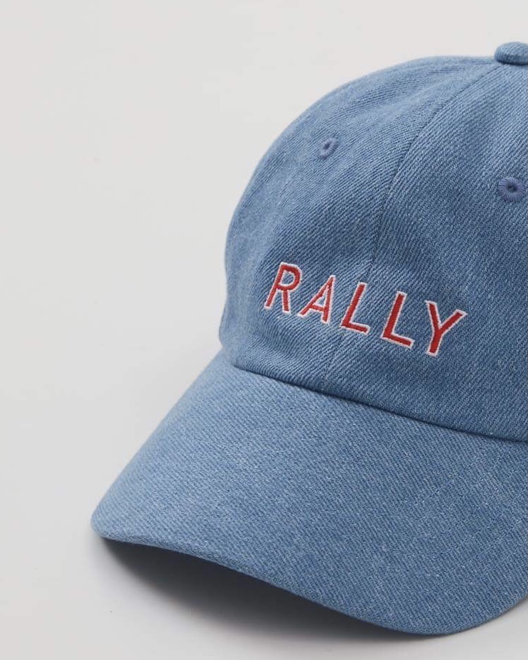 RALLY Flower Tag (BeigeBlack)- ที่ห้อยกระเป๋าหนังแท้ลายดอกไม้สีดำและเบจ - Rally Movement - ThaiPick