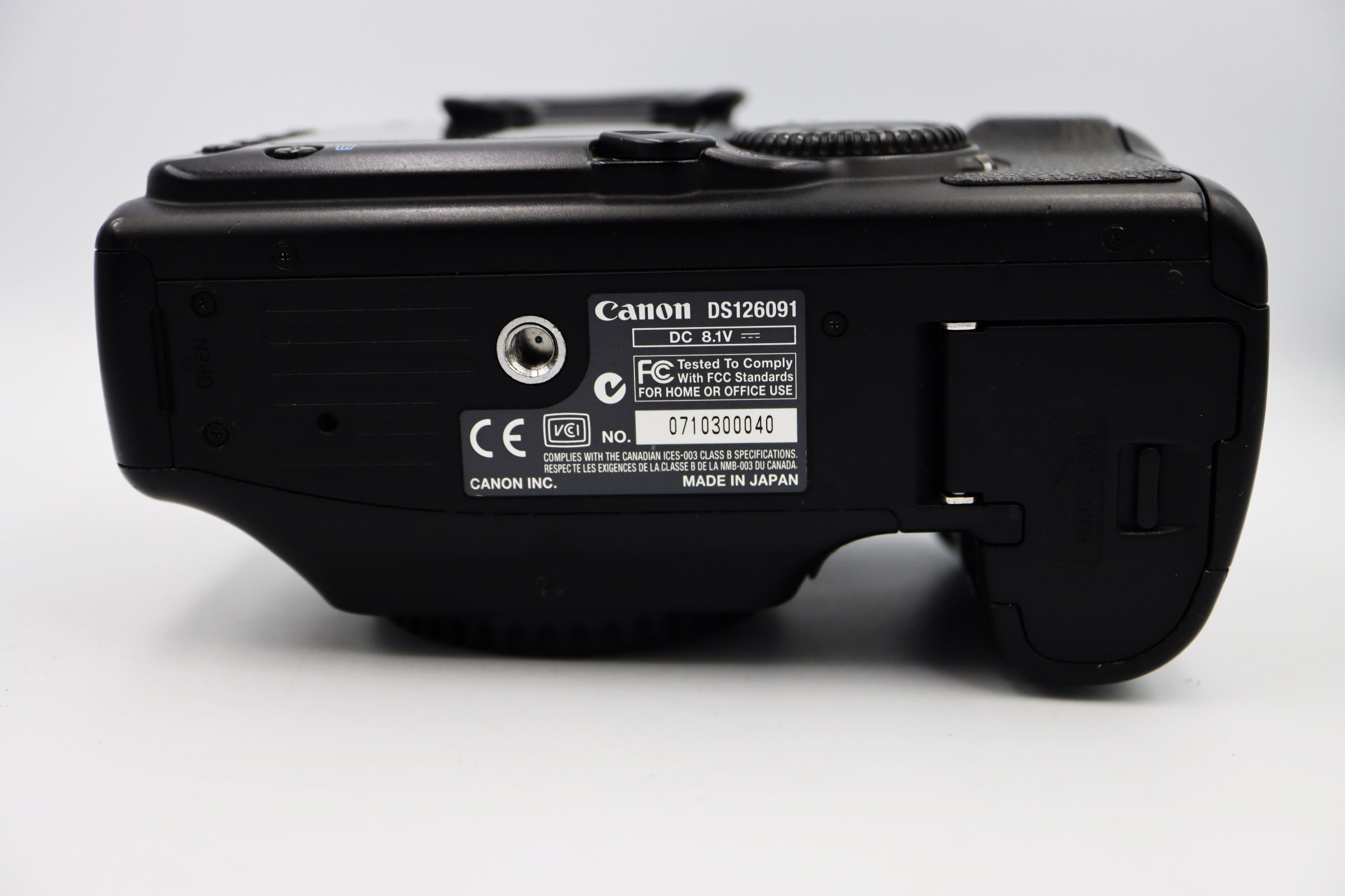 Canon EOS 5D Classic Professional Full Frame DSLR camera Black Body ...