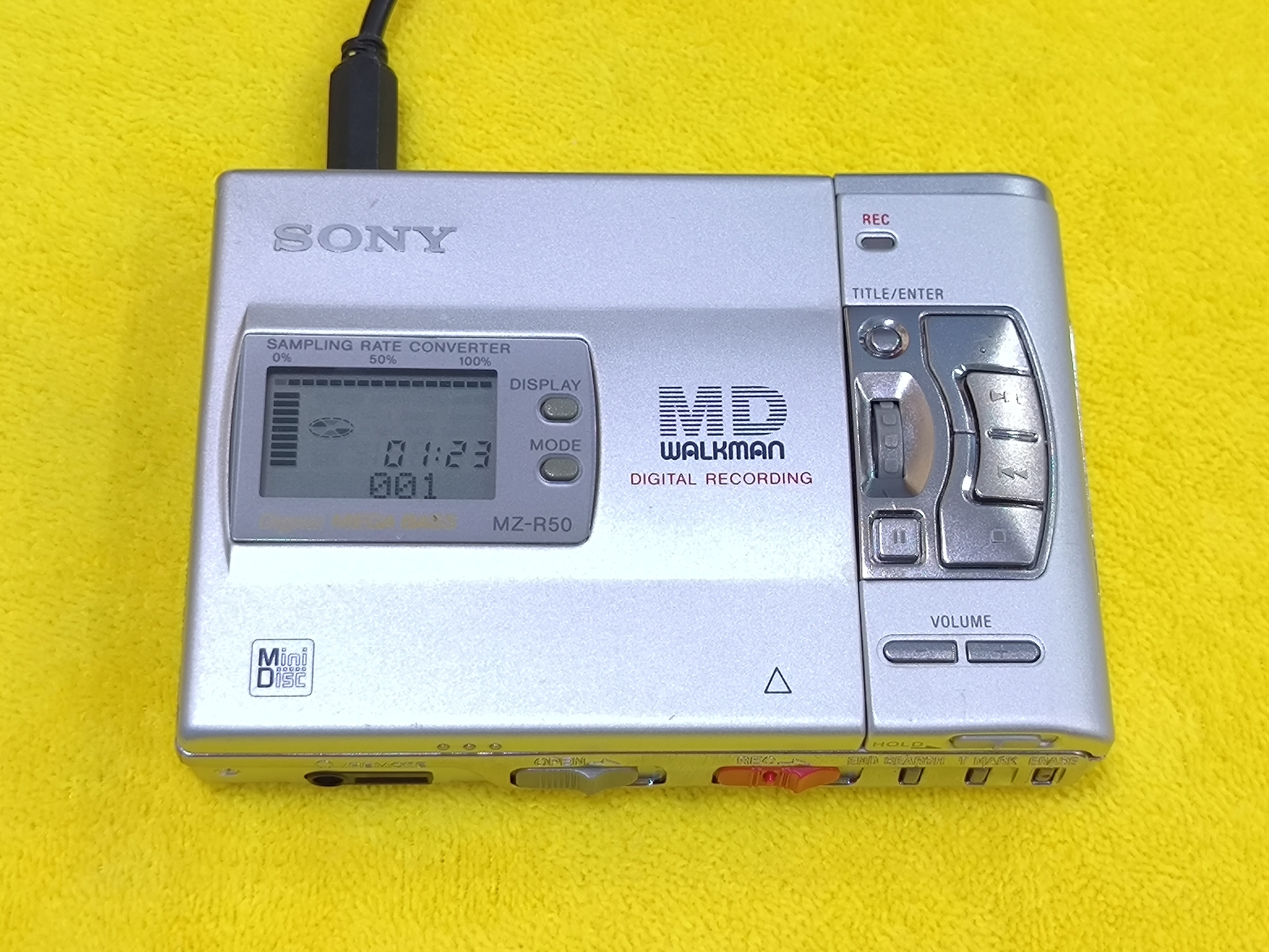 เครื่องเล่น MD Sony MZ-R50 สีเงิน (รถถัง) !! Rare Item !! MiniDisc ...