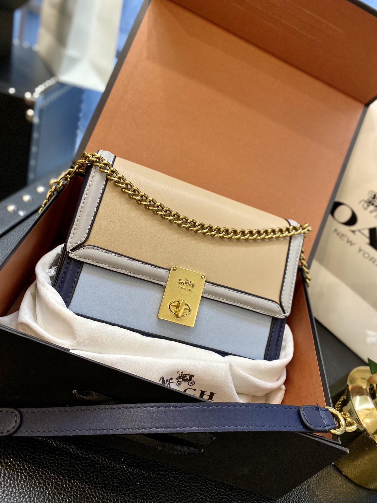 [ของแท้] จัดส่งฟรี COACH Counter Hatton Small Square Bag Ss21 Early ...