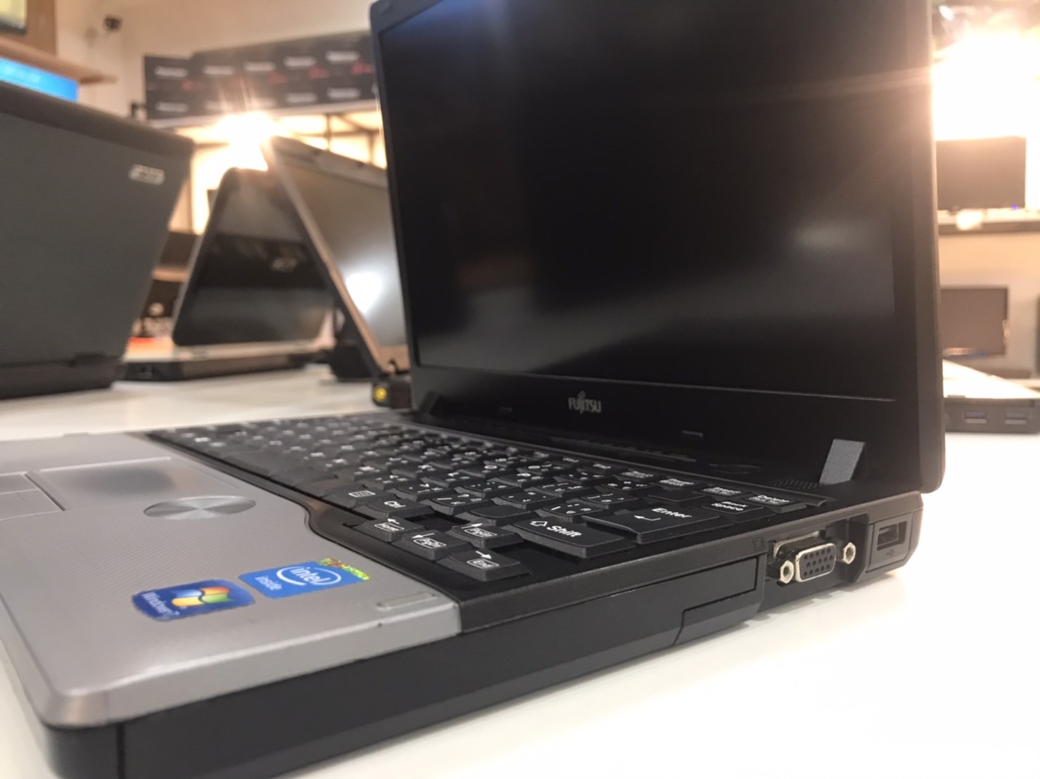 Notebook Fujitsu Lifebook p772/g - SHOWPOW69 - ThaiPick