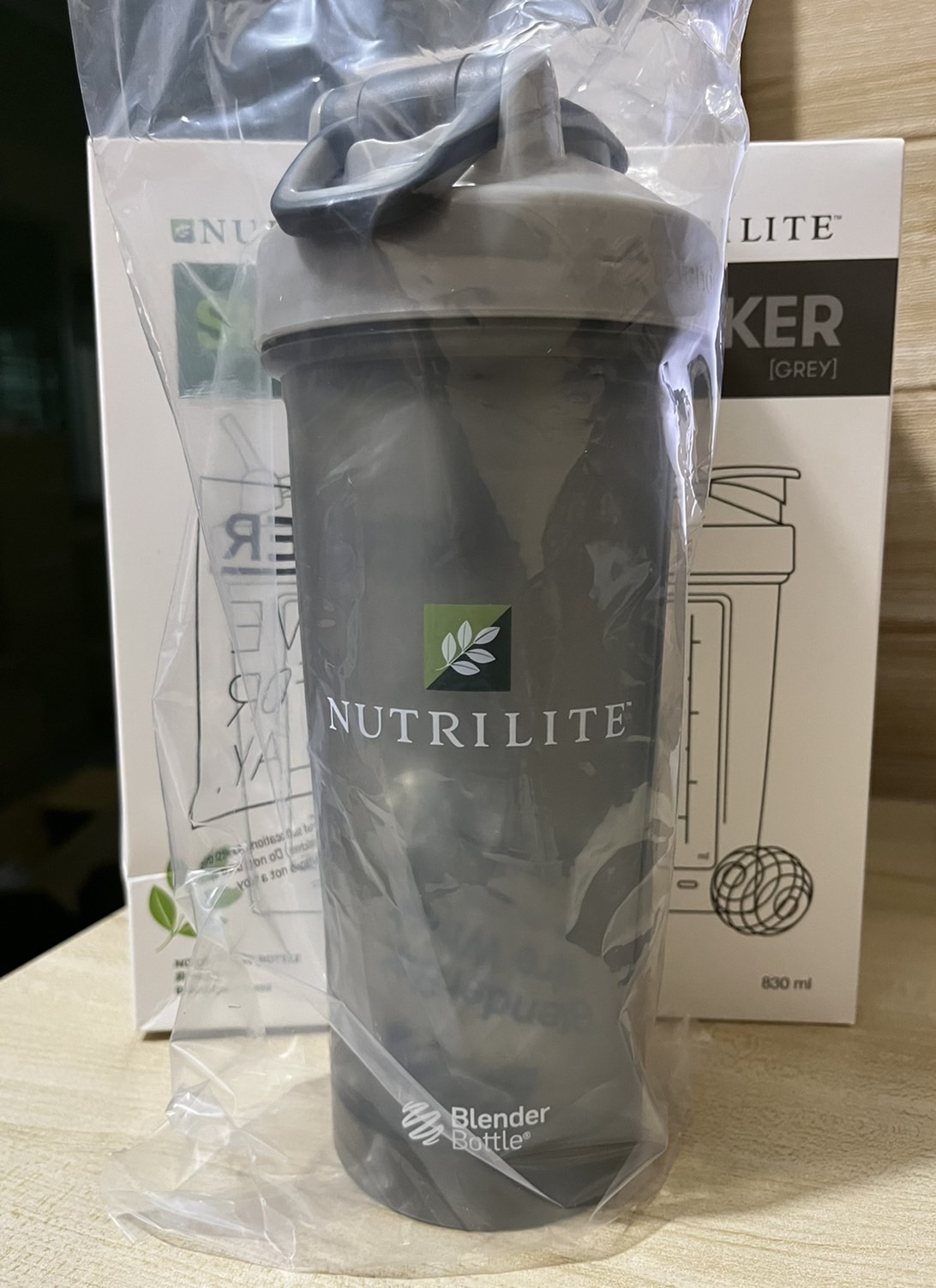 Nutrilite Shaker แก้วเชคนิวทริไลท์ - ขนาดใหม่ บรรจุ 830ml. รุ่นใหม่สี ...