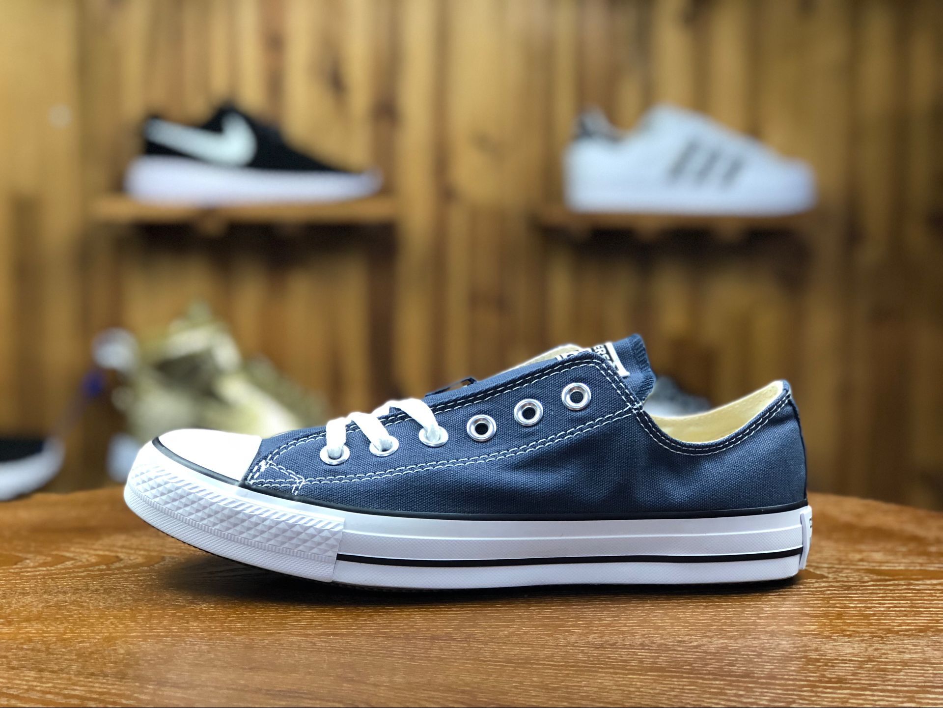 ใหม่เอี่ยมของแท้ Converse All Star รองเท้าผ้าใบ รองเท้าผู้ชาย รองเท้า ...