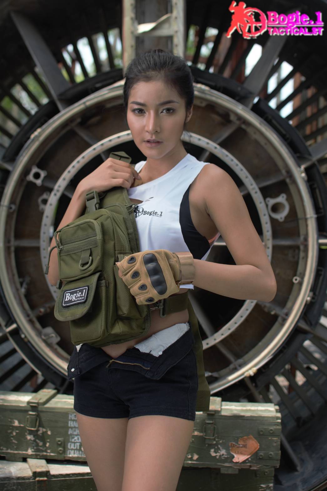 Bogie1 กระเป๋าสะพายหน้า ซ่อนปืU กระเป๋า เป้สะพายหน้า เป้ กระเป๋าสะพาย สี ดำ ทราย เขียว - Bogie1 ...