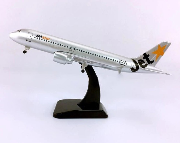 โมเดลเครื่องบิน Jet star (Aircraft Metal Model) ขนาด 20 CM ตัวลำทำจากเ ...