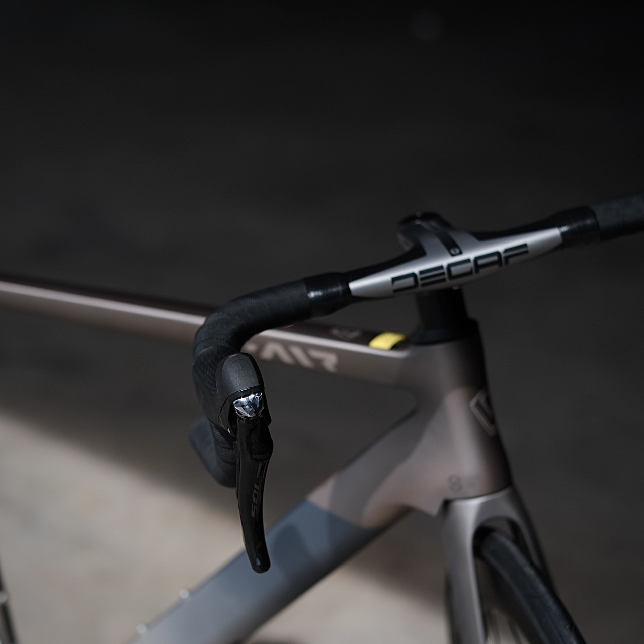 ผ่อน 0 Java รุ่น Fuoco 5 Disc เฟรมคาบอน ชุดขับ 105 แฮนด์คาร์บอน Integrated ซ่อนสาย จักรยาน ...