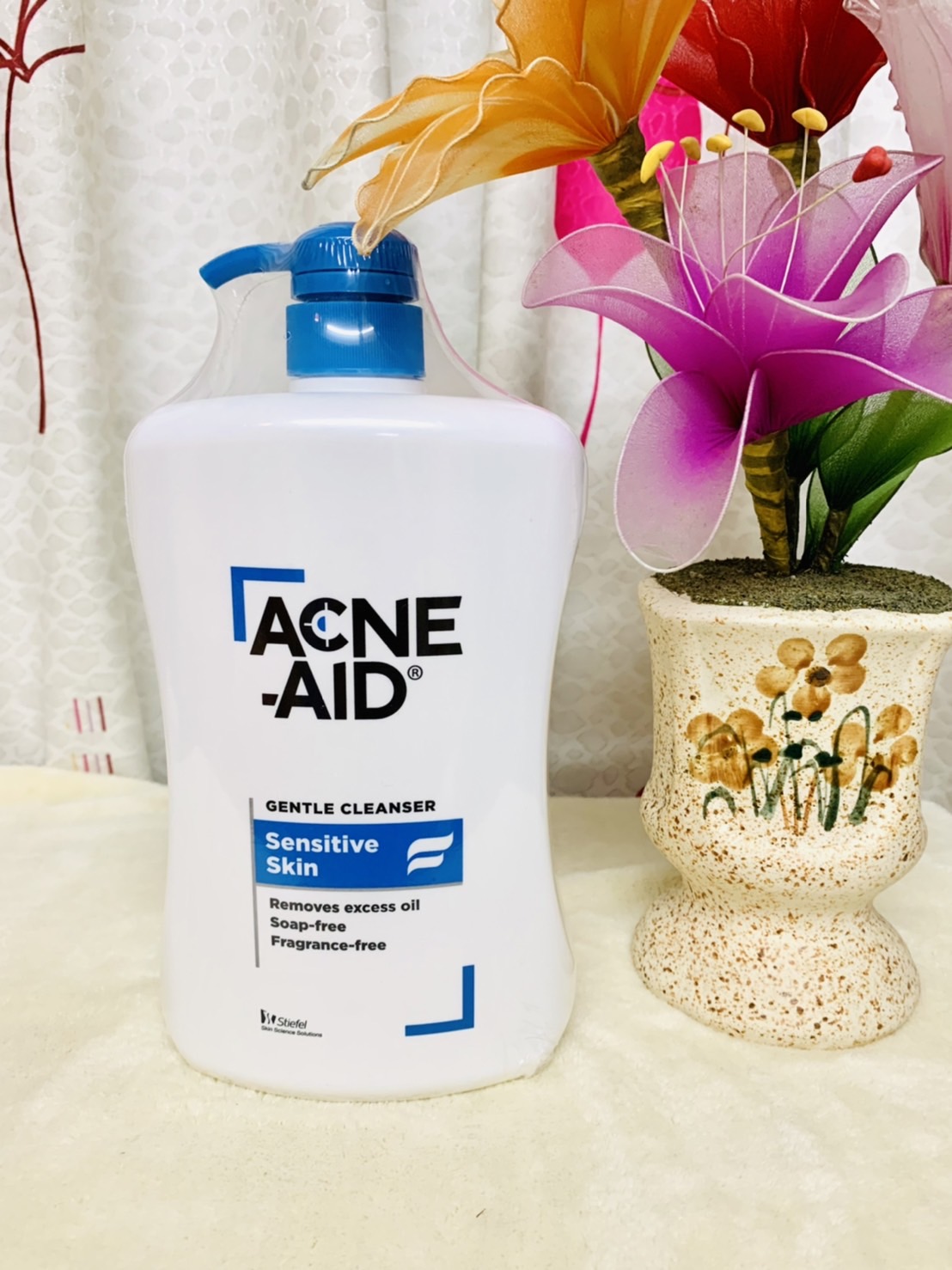 ACNE-AID Acne aid liquid cleanser 900 ml gentle cleanser แอคเน่เอด คลีนเซอร์ล้างหน้าสำหรับผู้มี ...