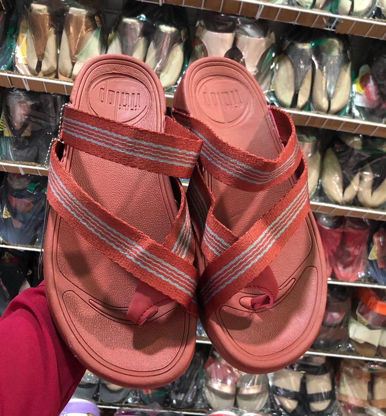 Fitflop for Men and Women Size 36-44 รองเท้าเผื่อสุขภาพล้ำสมัย รองเท้า ...