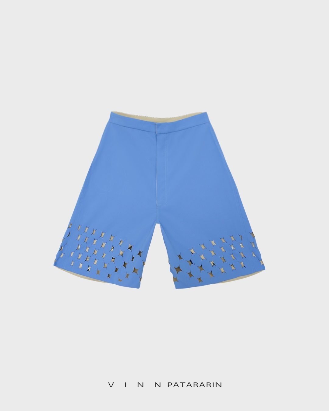 Vinn Patararin - Two tone Short laser cut - กางเกงขาสั้น สีฟ้า-เบจ ใส่ ...