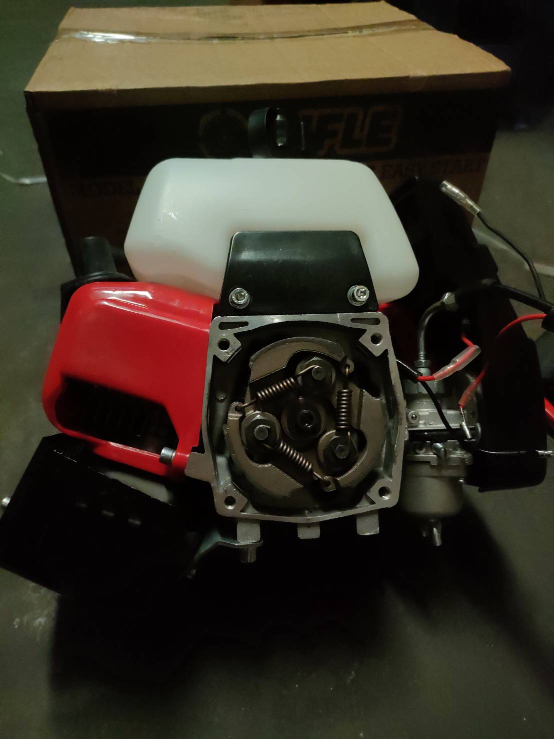 RIFLE เครื่องตัดหญ้า 2 จังหวะ รุ่น NB411 สีแดง มีรับประกัน สะพายข้าง ตัดหญ้า ใช้น้ำมันเบนซิน ...