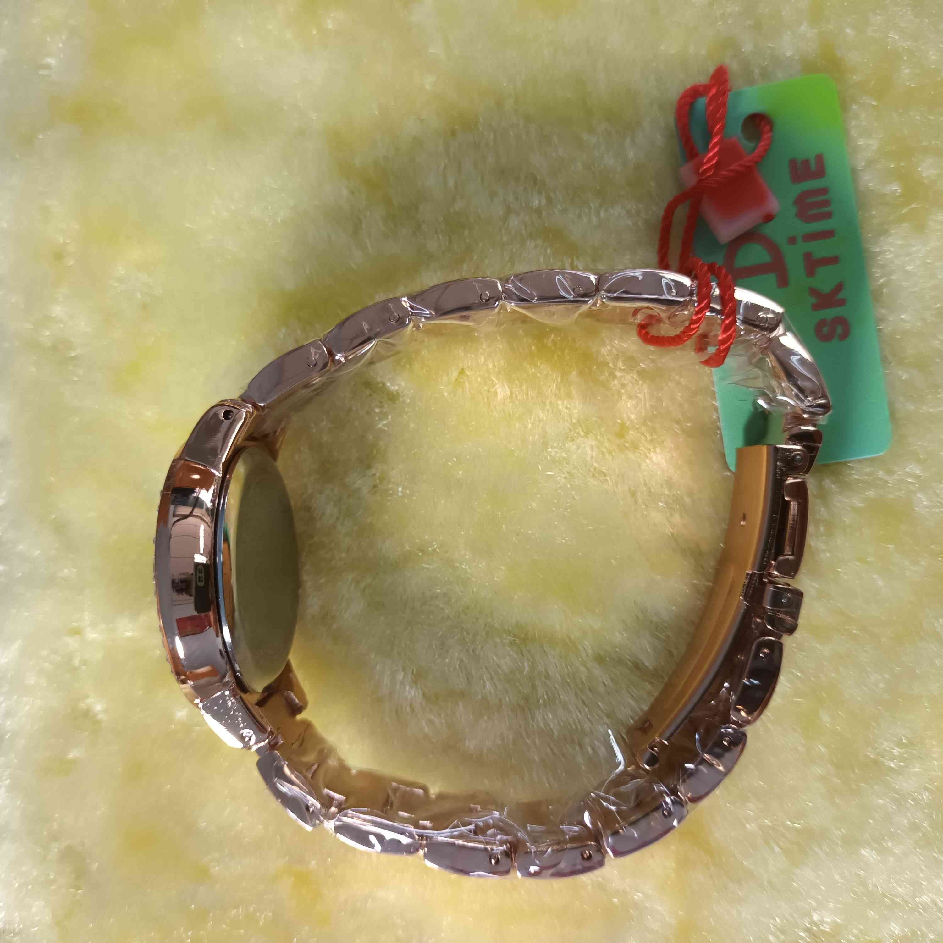 นาฬิกาสุภาพสตรี SK TIME รุ่น D21008 หน้าปัดสีดำ 30MM - P-WATCH - ThaiPick