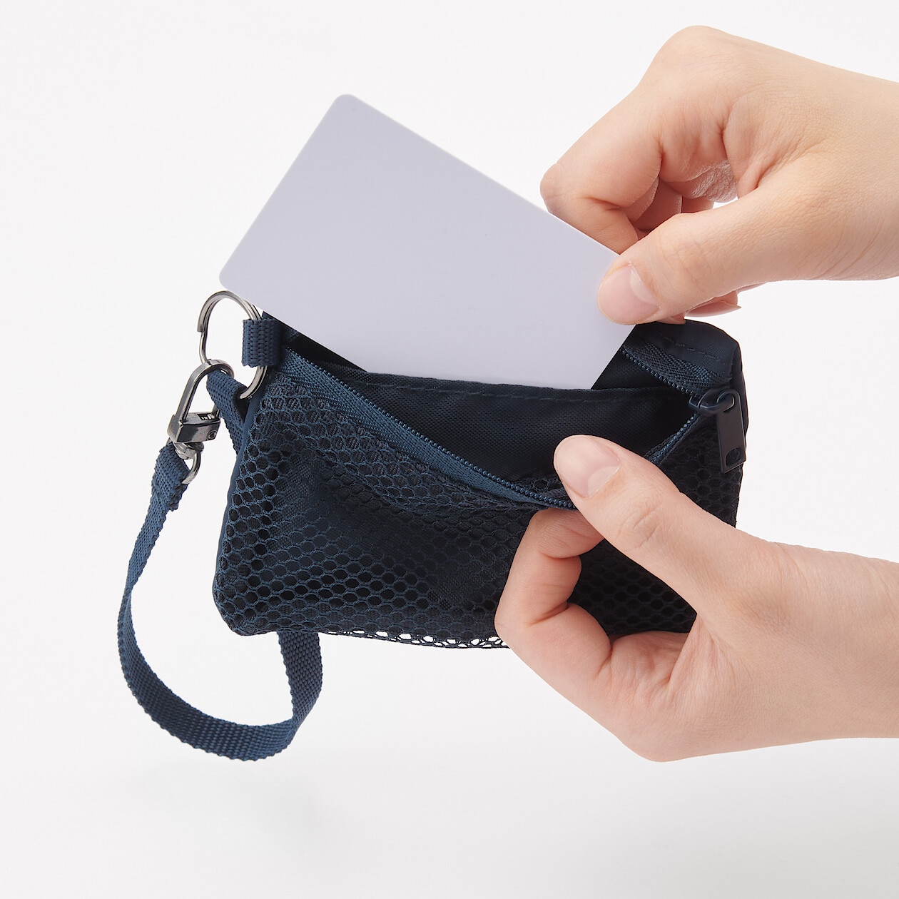 มูจิ กระเป๋าซิปใส่ของอเนกประสงค์ขนาดเล็กมีสายคล้อง - MUJI Polyester ...