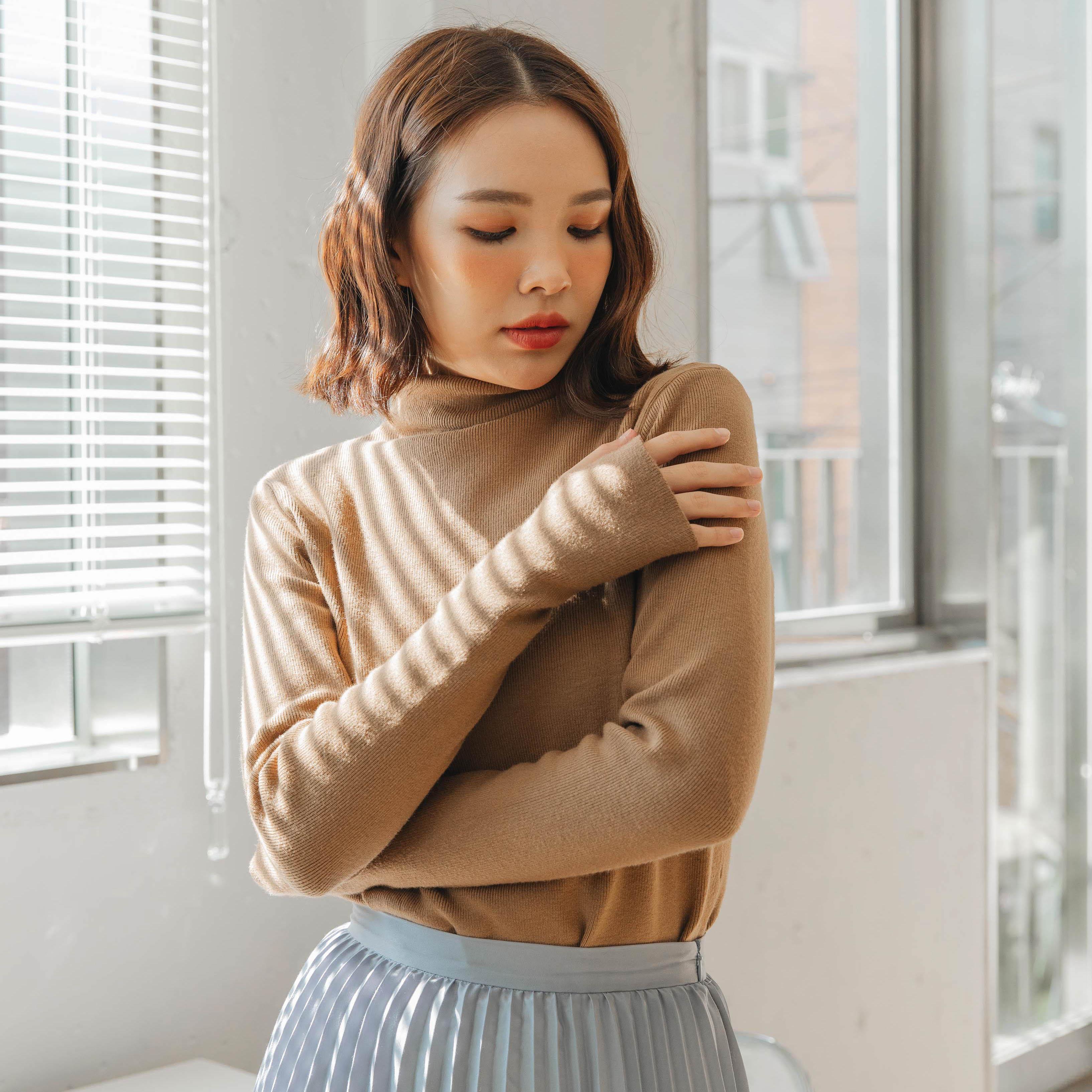 DAILYSQUAD - Finger Sweater ภูมิใจนำเสนอ เสื้อตัวนี้จะกลายเป็นเสื้อไหม ...