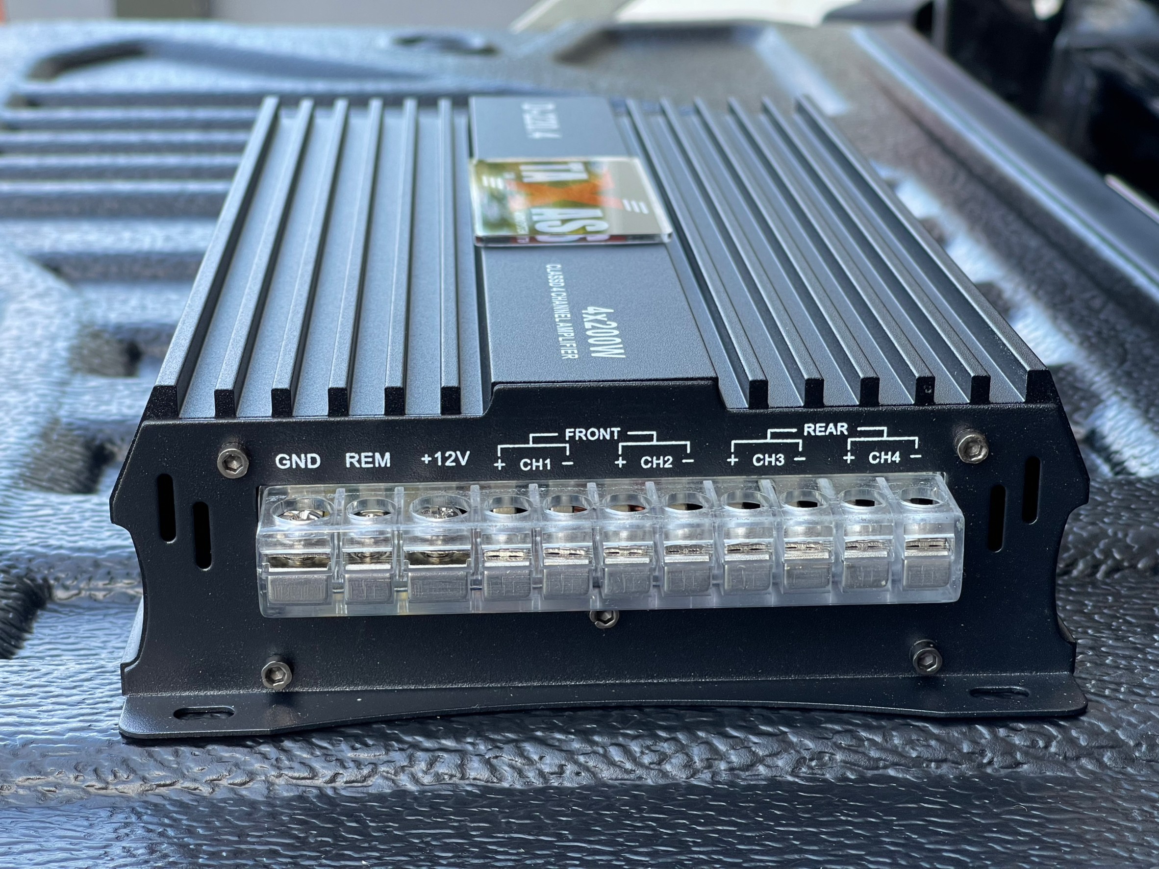 พาวเวอร์แอมป์ แอมคลาสดี 4CH D 200w.x4ch ของใหม่มือ1 สั่งเลยด่วน พาวเวอร์แอมป์ คลาสดี 4เชลเนล ...