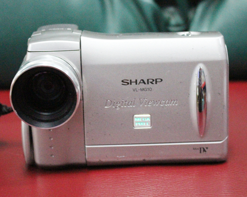 No.35 Sharp VL-MG10 mini dv -ของเสียใช้งานไม่ได้ งานช่าง งานอะไหล่ งานฟร็อป ไม่มีอุปกรณ์ใดๆ ไม่ ...