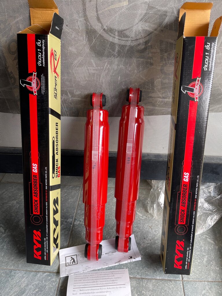 KYB Super red โช้คอัพคู่หลัง Toyota Commuter KDH ปี2005-2018 1 คู่ ซ้าย ...