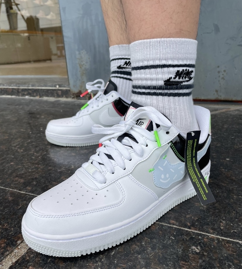 จัดส่งที่รวดเร็วสินค้าถ่ายจากงานจริง รองเท้า Nike Air Force 1 Low 07 ...