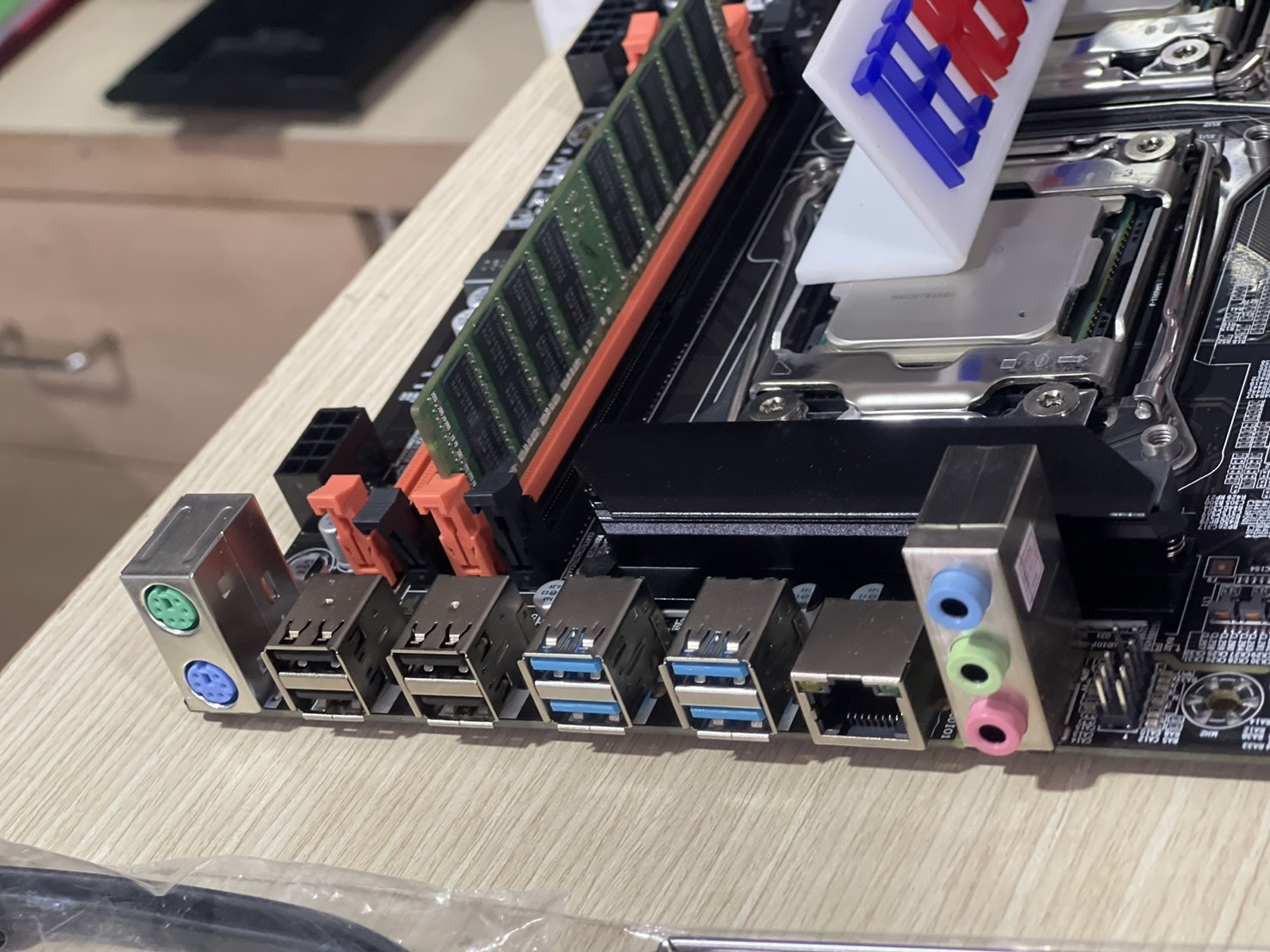 ชุด Mb x99 Dual M.2 x2 cpu intel Xeon E5 2683v4 dual 32c64t 2.1-3.0ghz ...