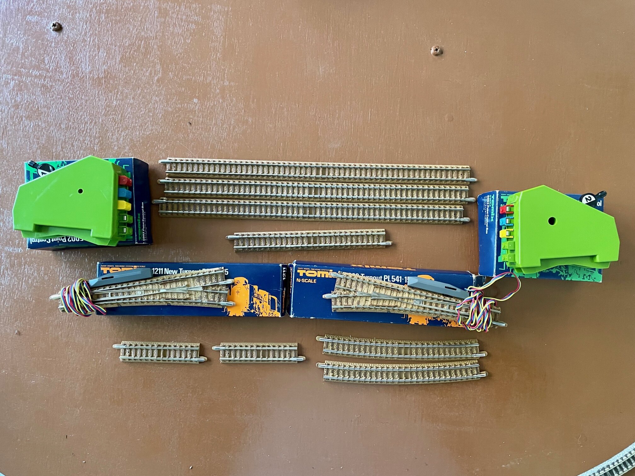N Scale Tomix Overhead Station Bridge layout as new. See Description ...