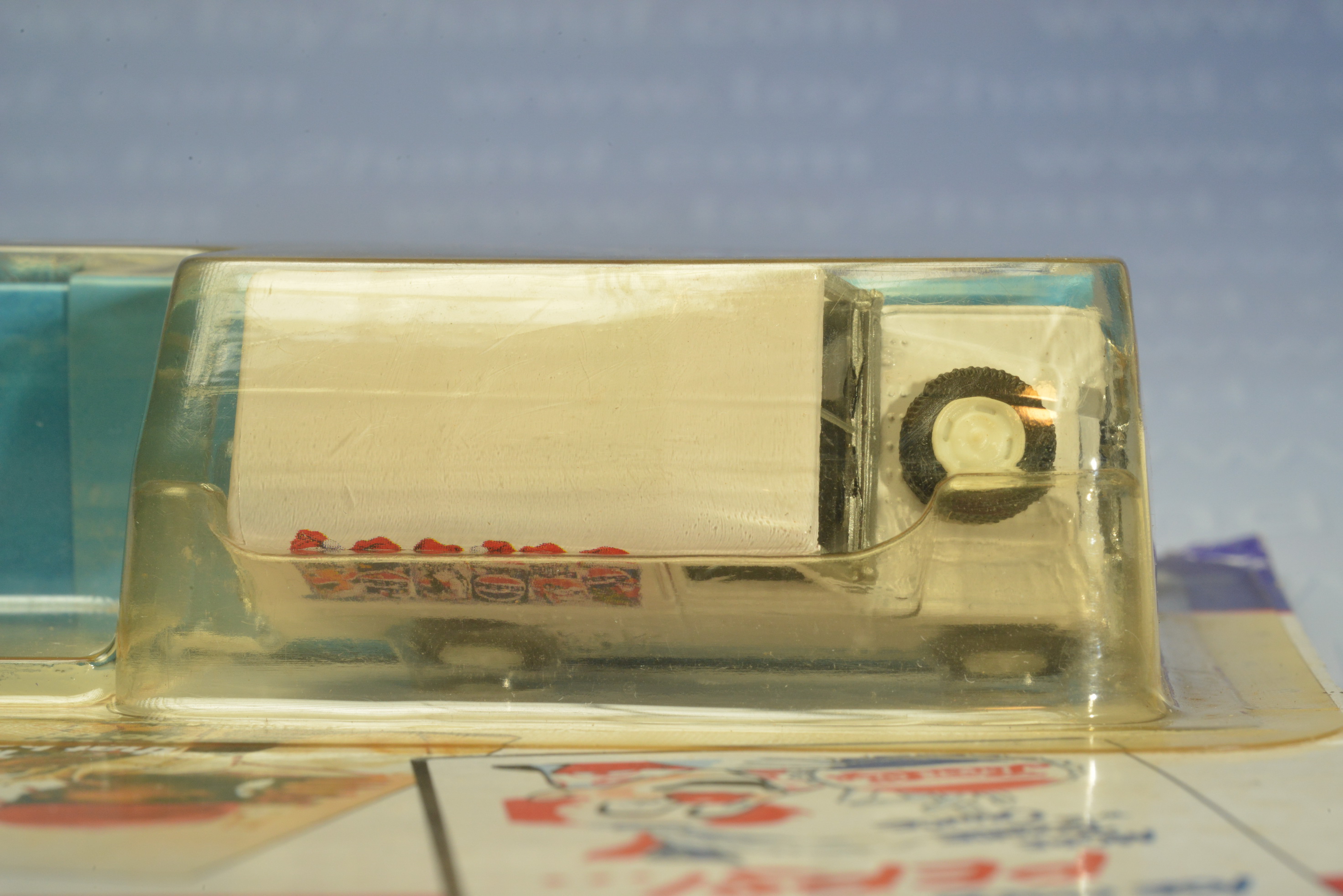 No.2042 โมเดลรถเหล็ก Cararama-Land Rover Series 3 (PEPSI) Limited Tin ...