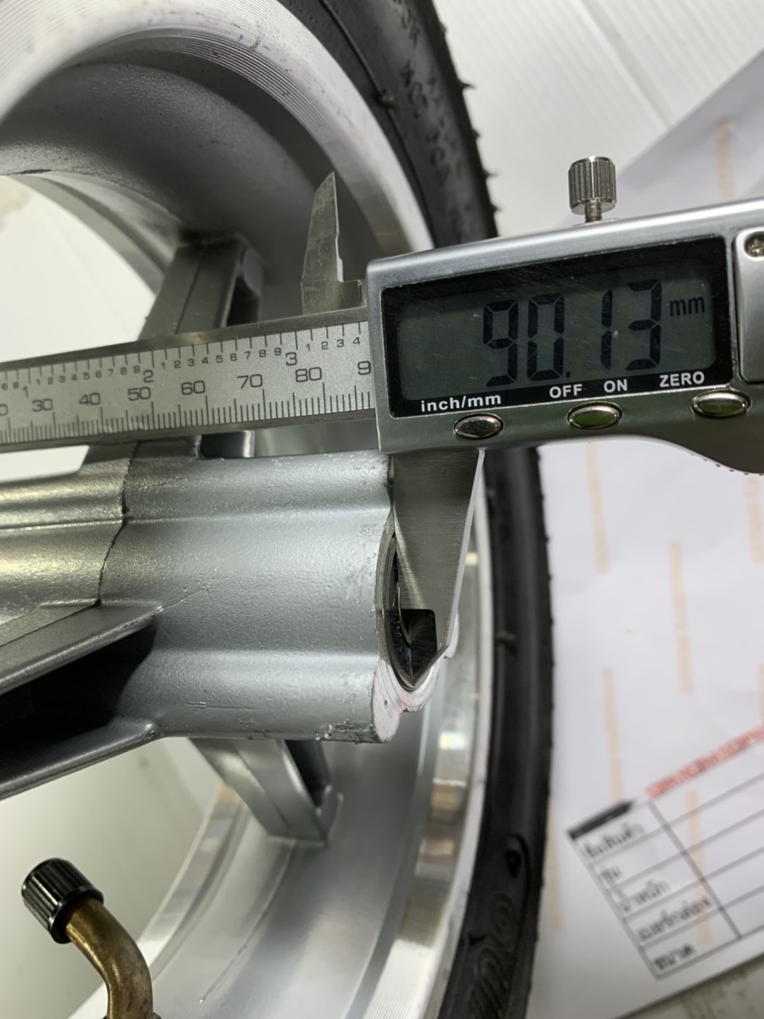 F ล้อรถเข็นตัดหญ้า รุ่นอื่นๆ ล้อแม็กใส่รถเข็นตัดหญ้าครับชุด ล้อแม็กยาง ...