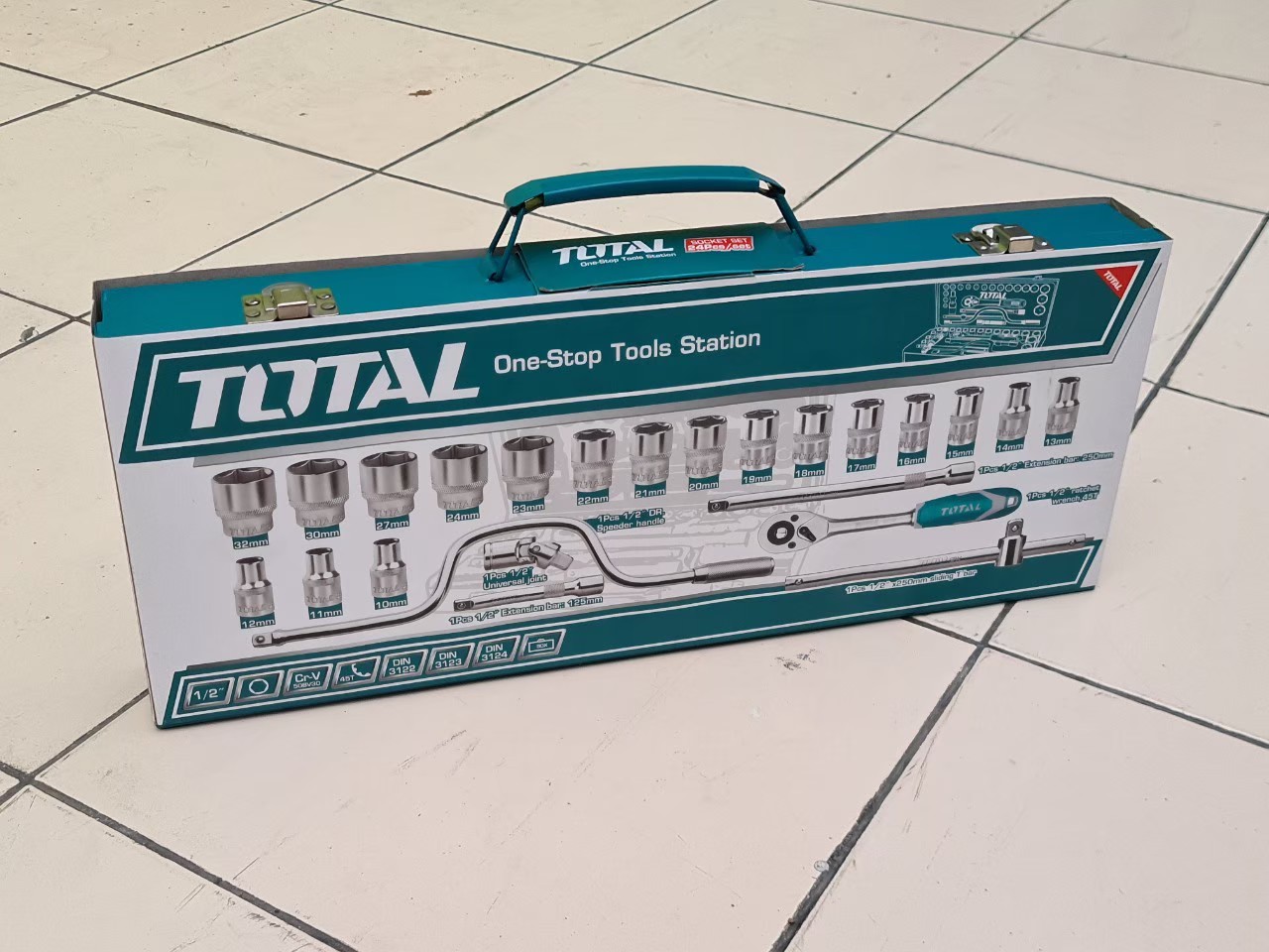 Total บ๊อกซ์ชุด 24 ชิ้น 1/2 นิ้ว ขนาด 10 - 32 มม. รุ่น THT141253 ...