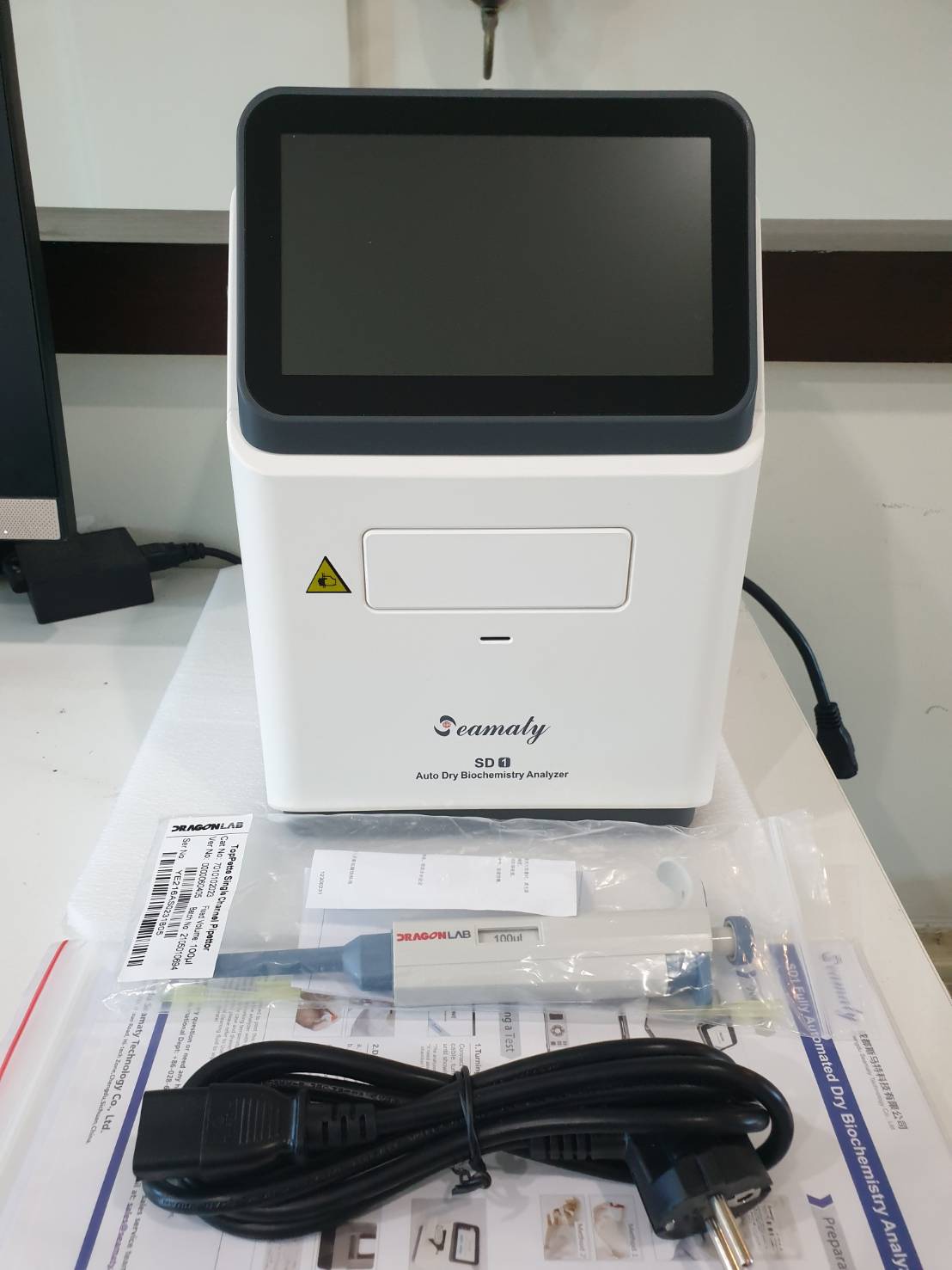 เครื่องตรวจวิเคราะห์สารเคมีในเลือดอัตโนมัติ ชนิดแห้ง (Seamaty : SD1 ...