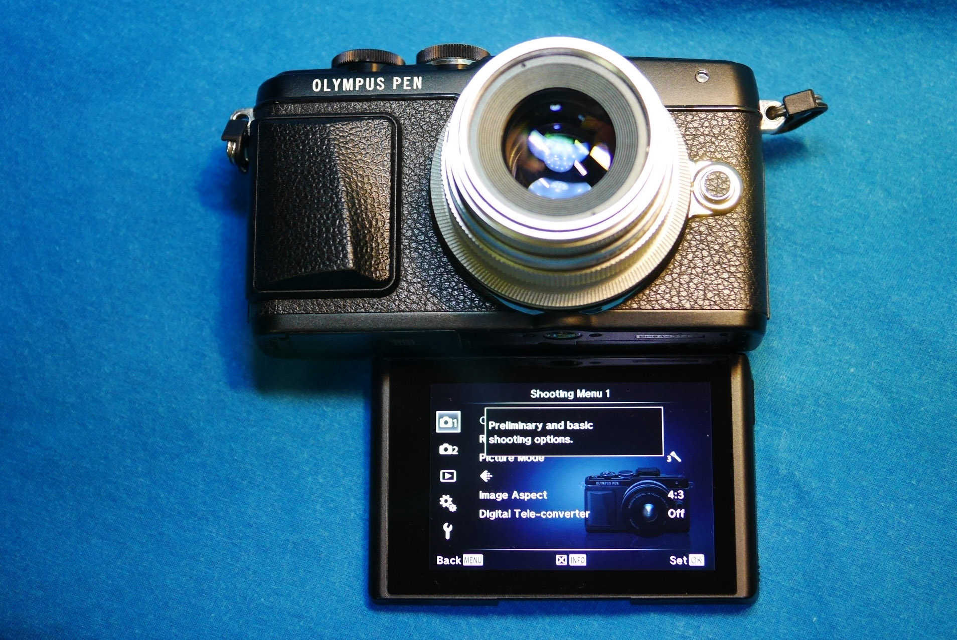Olympus Pen E-PL7 Wi-Fi Mirrorless Digital Camera Black with Silver ...
