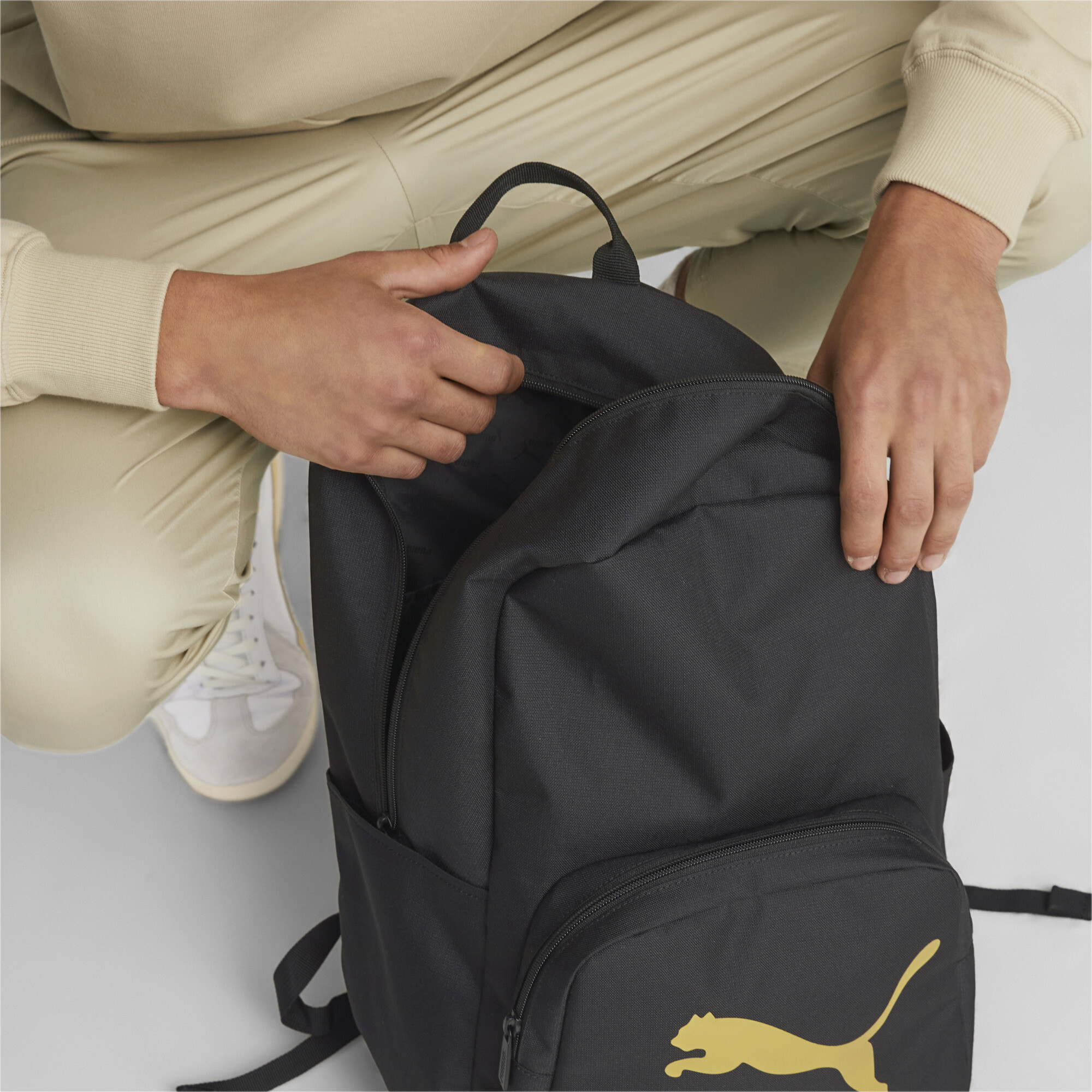 PUMA SPORT CLASSICS - กระเป๋าสะพายหลัง Classics Archive สีดำ - ACC ...
