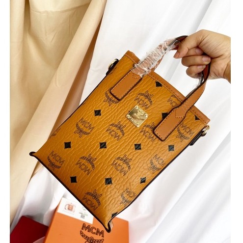 Mcm กระเป๋าสะพายทรงสูง พร้อมกล่อง งานเนี๊ยบ - forshop0123 - ThaiPick