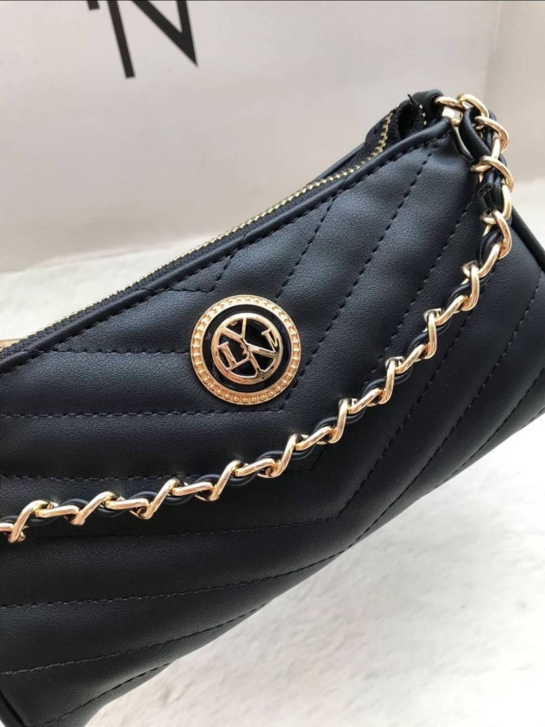 กระเป๋าสะพาย Lyn Mini Crossbody Bag คอลเลคชั่นใหม่ งานแท้ - NEEDSHOP01 ...