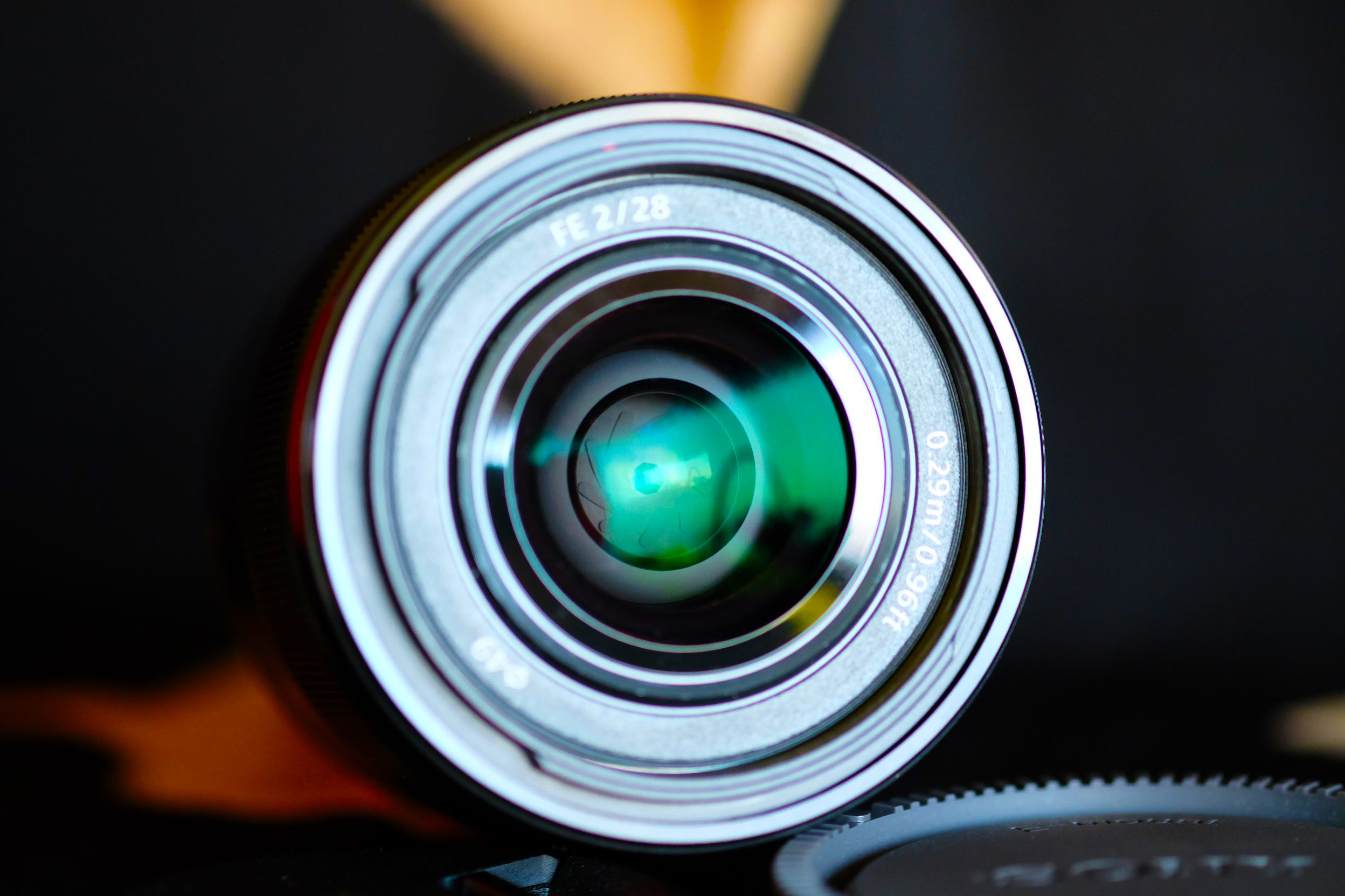 Sony FE 28mm f2 Full Frame SEL28F20 Black lens in Box, F/2.0, 28mm f.2 ...