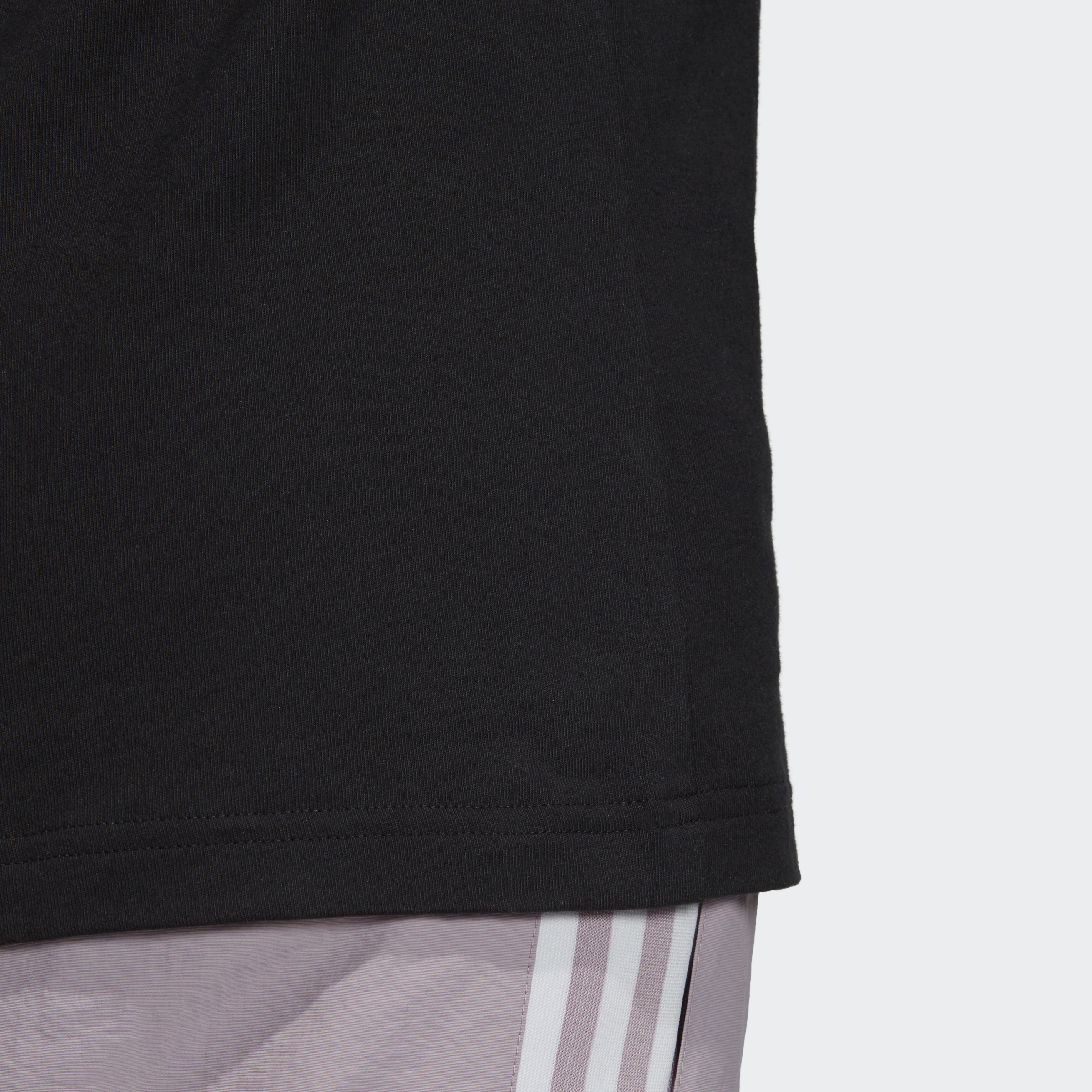 adidas ไลฟ์สไตล์ เสื้อยืด ผู้ชาย สีดำ ED6116 - adidas - ThaiPick