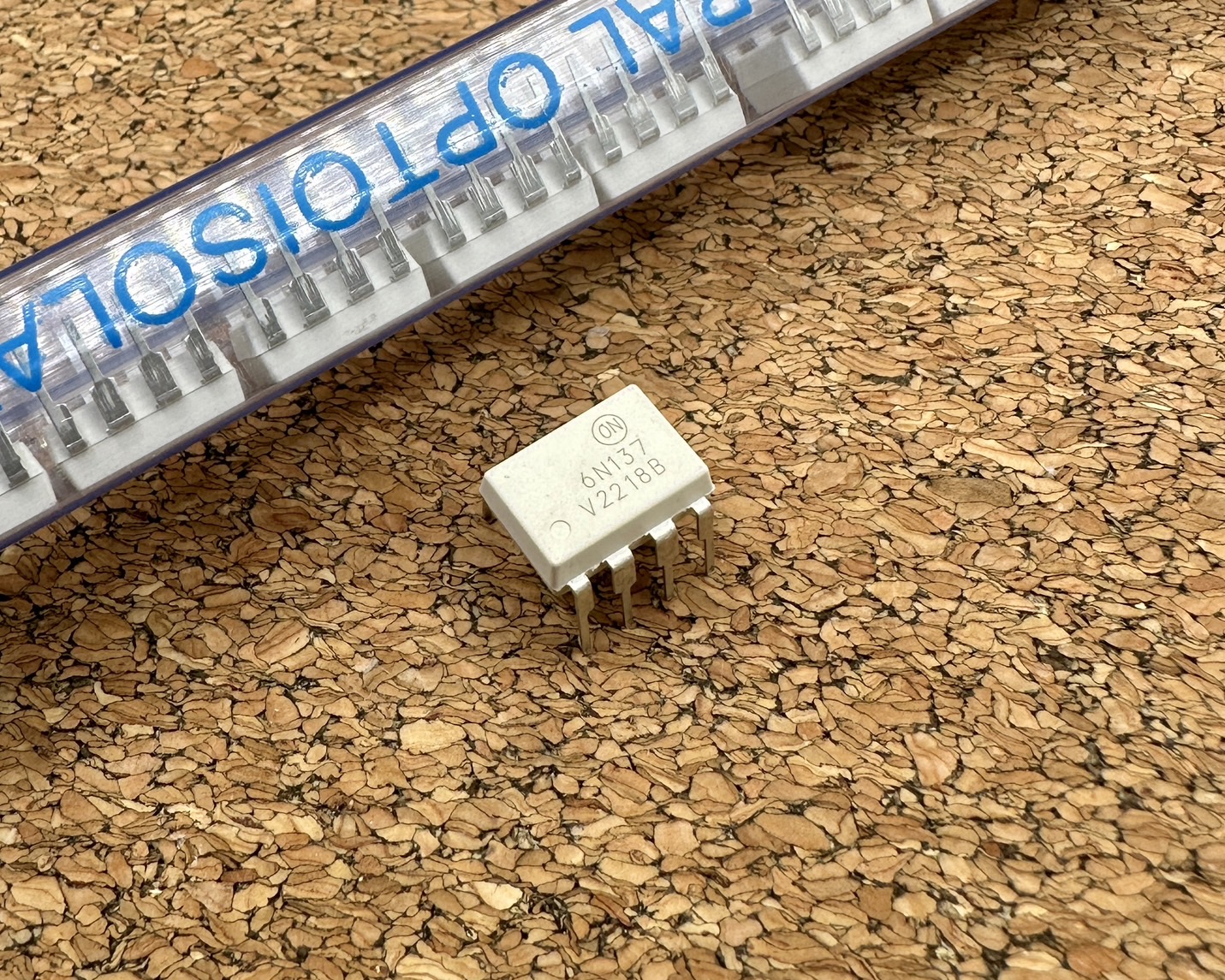 (1ตัว) [IC] 6N137 ONSEMI 10 MBit/s Logic Gate Optocouplers | Lazada.co.th