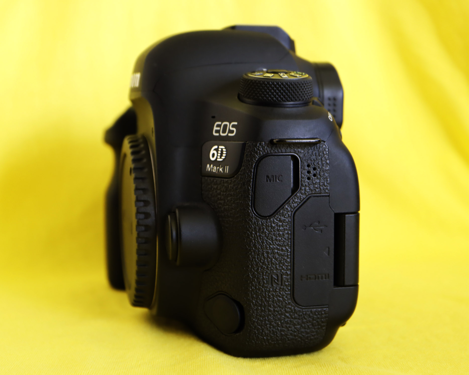 Canon EOS 6D Mark II Wi-Fi NFC Bluetooth GPS Full-Frame Dust- Water ...