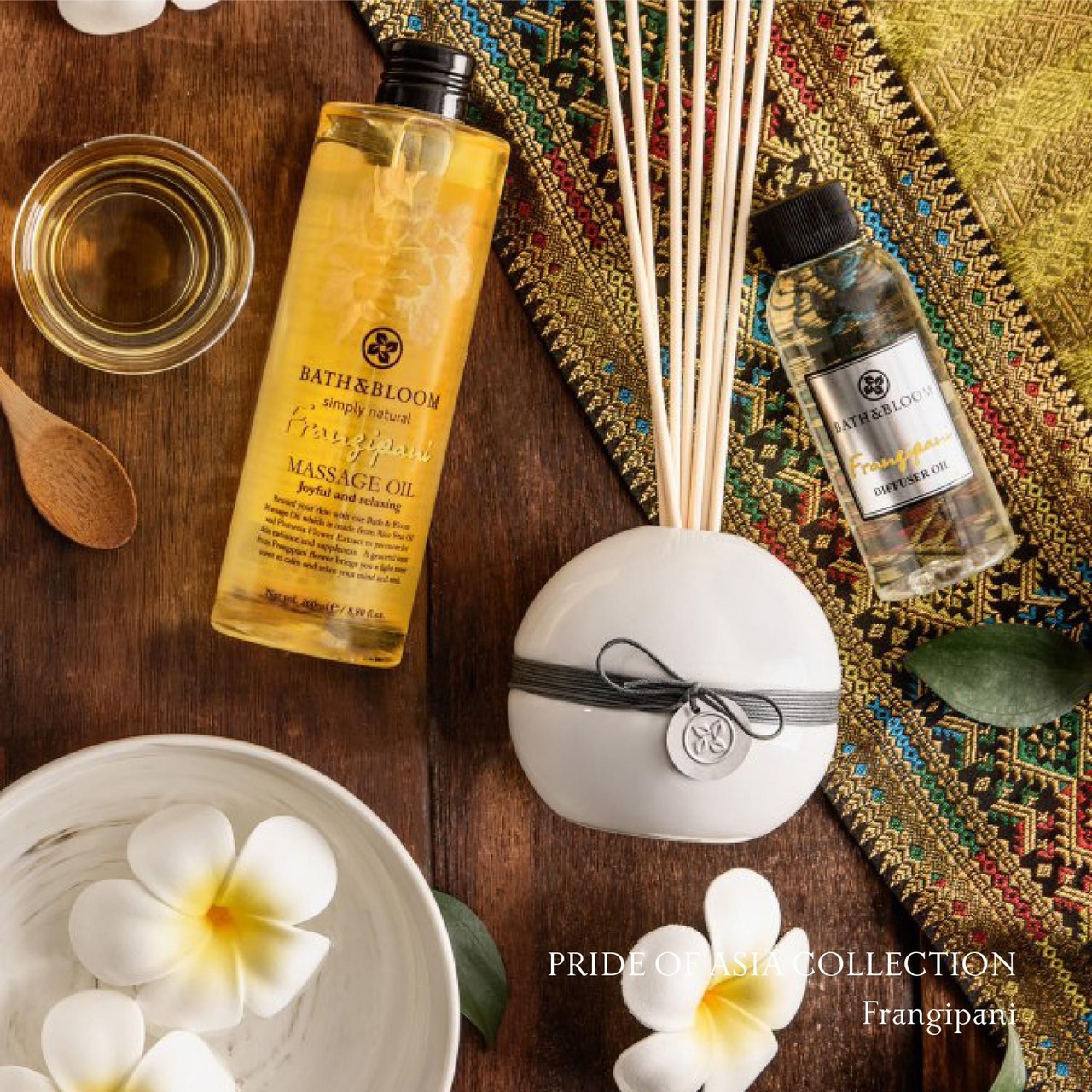 BATH BLOOM Frangipani Massage Oil 260ml. บาธ แอนด์ บลูม น้ำมันนวด กลิ่นดอกลีลาวดี 260 มล - BATH ...