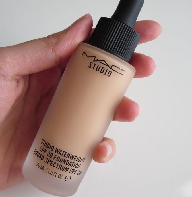 MAC STUDIO WATERWEIGHT SPF 30 FOUNDATION - NC20 - Lady Mama - ThaiPick