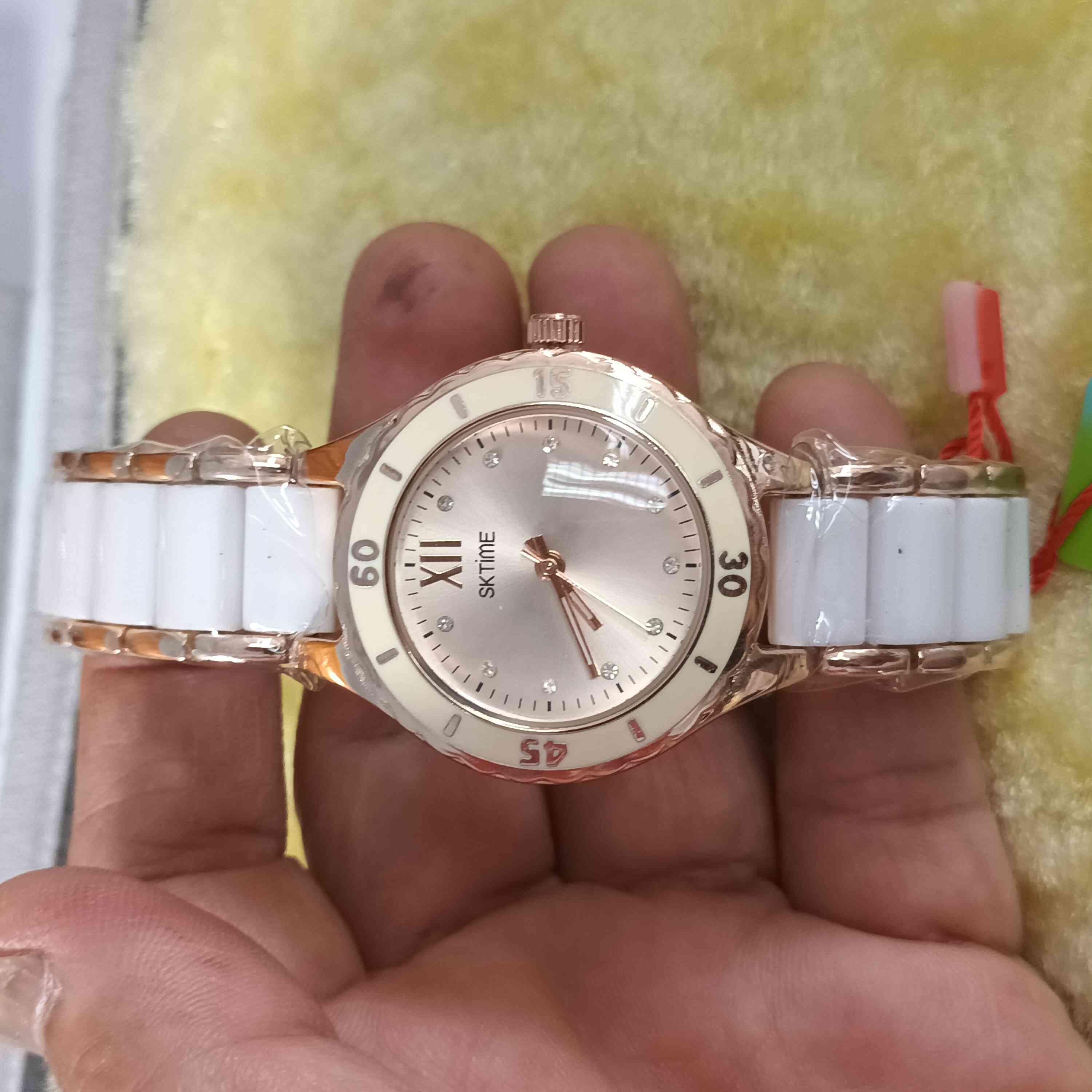 นาฬิกาสุภาพสตรี SK TIME รุ่น D21025 หน้าปัดสีชมพู 34mm - P-WATCH - ThaiPick