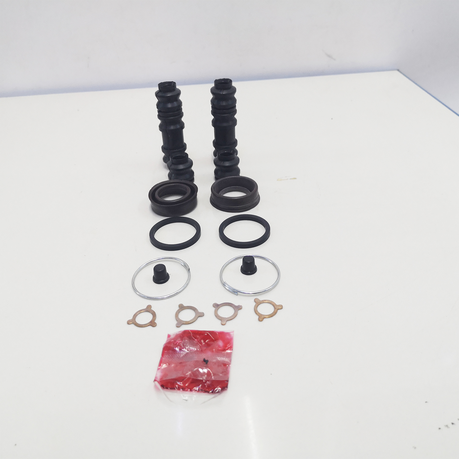 TOYOTA ชุดซ่อมดิสเบรคหลัง ยางดิสเบรคหลัง โตโยต้า ALTIS ปี 03,VIOS HT ...