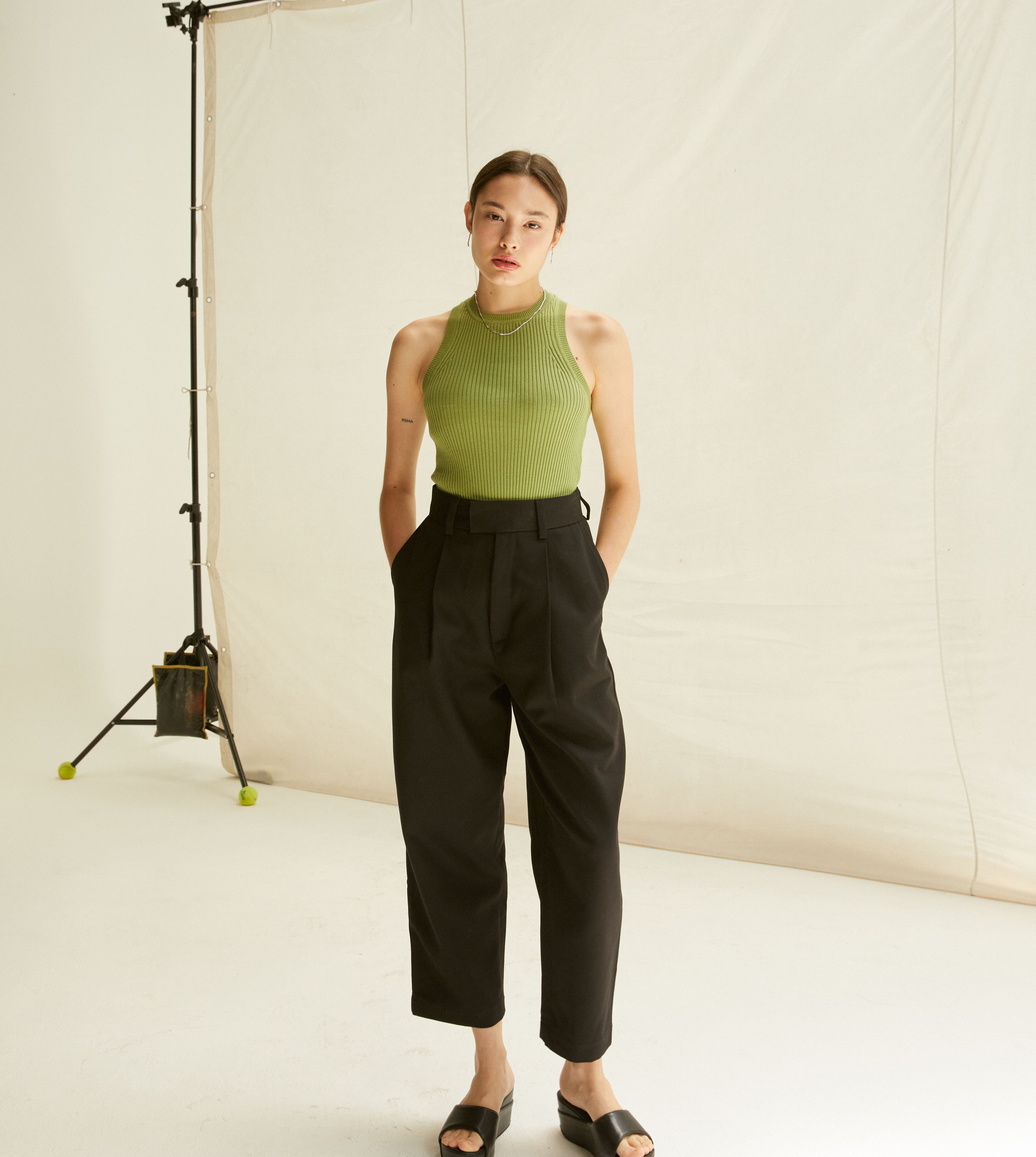 Pleated Deep Trousers กางเกงเอวสูง ปลายขางุ้มเข้า Cotton100% เก็บทรงดี ...