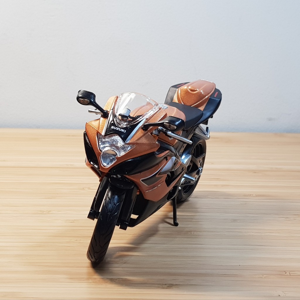 tyg Model Motorcycle 112 Suzuki GSX-R1000 - ahGg6X1S - ThaiPick