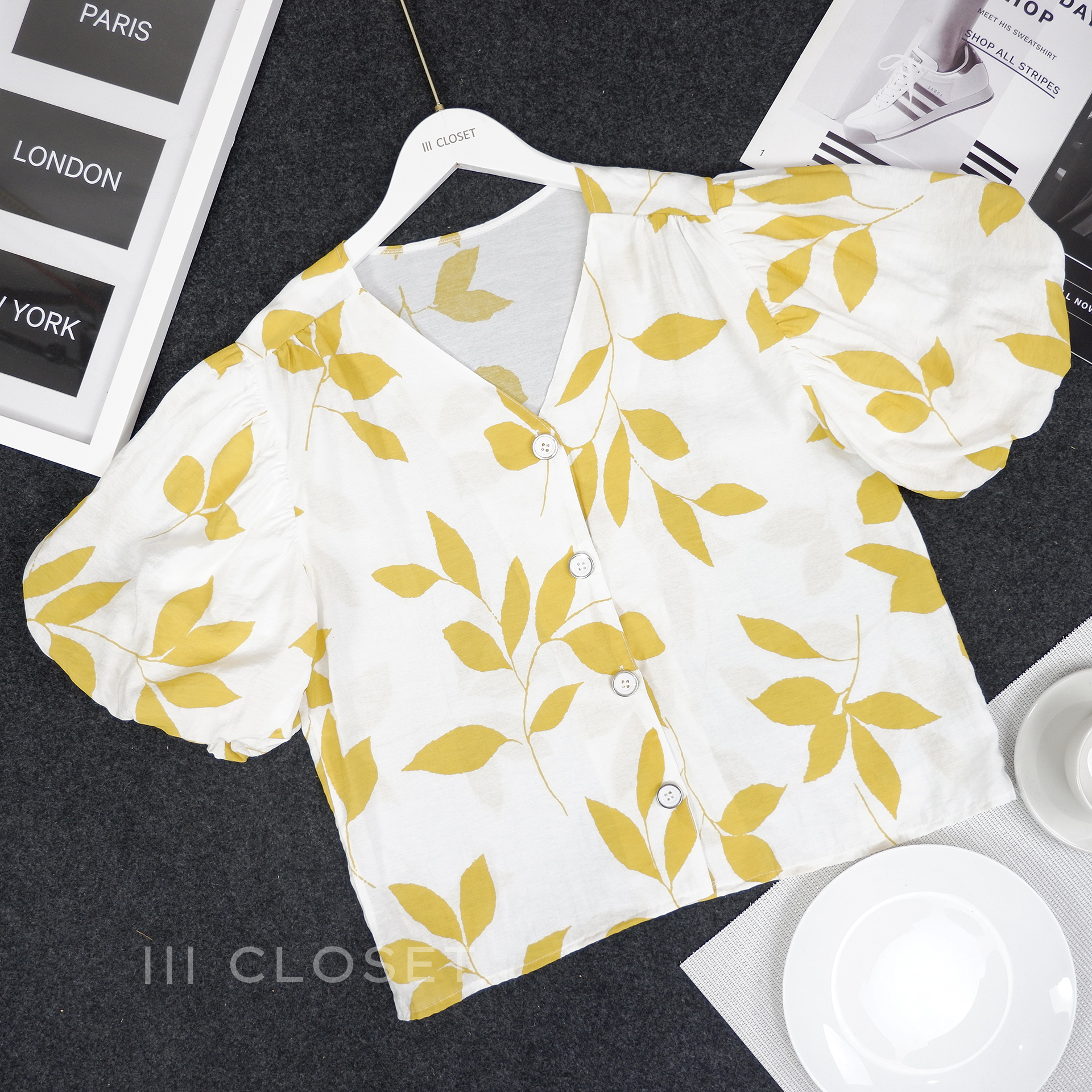 เสื้อคอวี lll Freesize lll VA001 เสื้อคอวี แขนบอลลูน เนื้อผ้าสลาฟ พิมพ์ ...