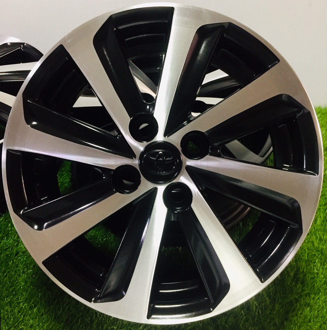 แม็กแท้ TOYOTA ขอบ 15 (ฝาดำ) ALTIS 2007 /YARIS /VIOS /ATIV (ฝาดำ)👉 👉 ...