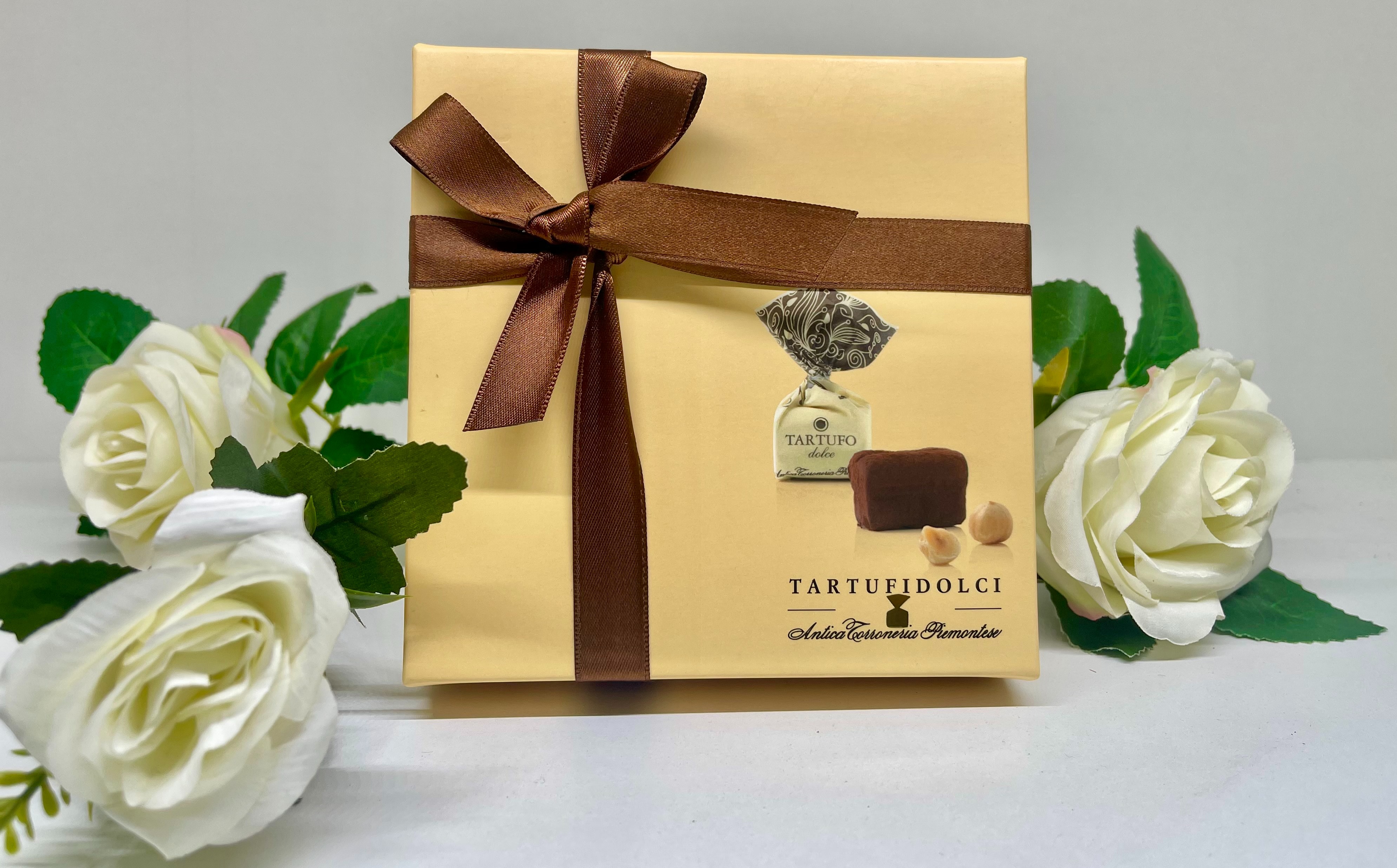 Dark chocolate truffle with hazelnut. gift box 125g - Truffle Eat ...