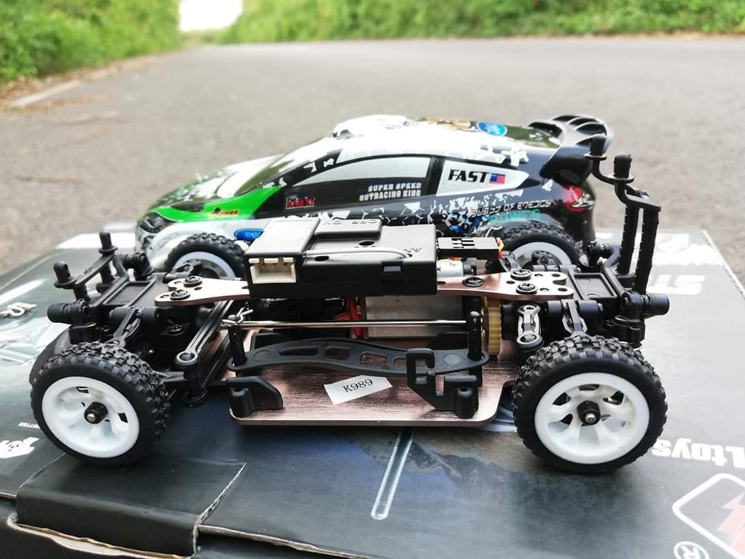 Wltoys K989 1/28 RC แลนด์ ลี่ 2.4 GHZ.แบตเตอรี่ กำลังไฟ: แบตเตอรี่ Li ...