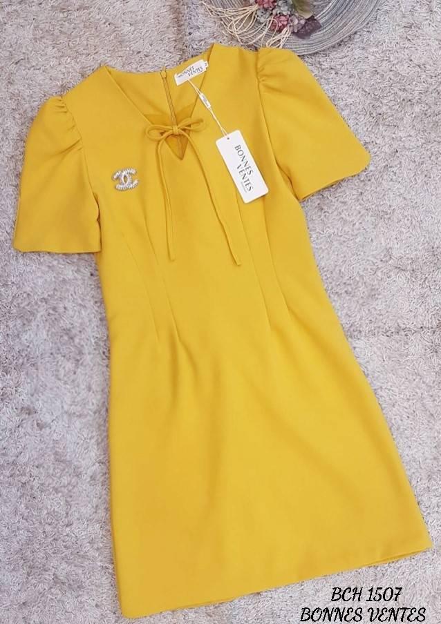 Malila Fabric ♡ Gibi Hana Dress , เดรสแขนสั้น ลายดอกไม้ สีครีม - Malila ...