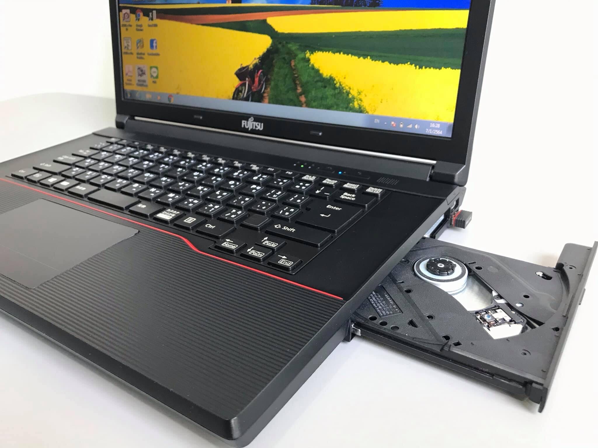 โน๊ตบุ๊ต มือสองสภาพดี โน๊ตบุ๊ค Fujitsu A574 CPu Celeron RAM4GB HDD250Gb ...